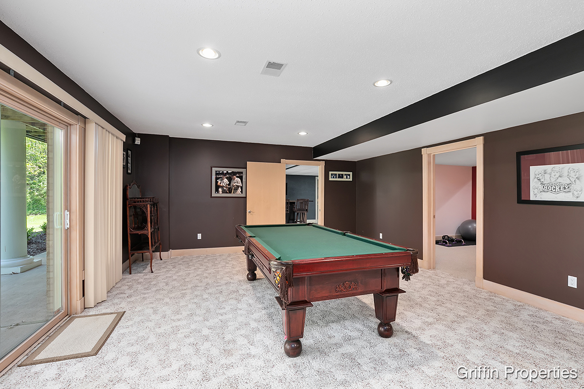 Walkout ranch with high ceilings, hot tub and tranquility listed for ...