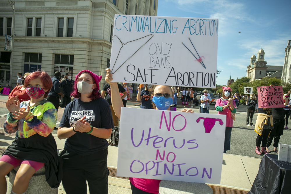 Reproductive Right Rally held at Pennsylvania Capitol Saturday ...