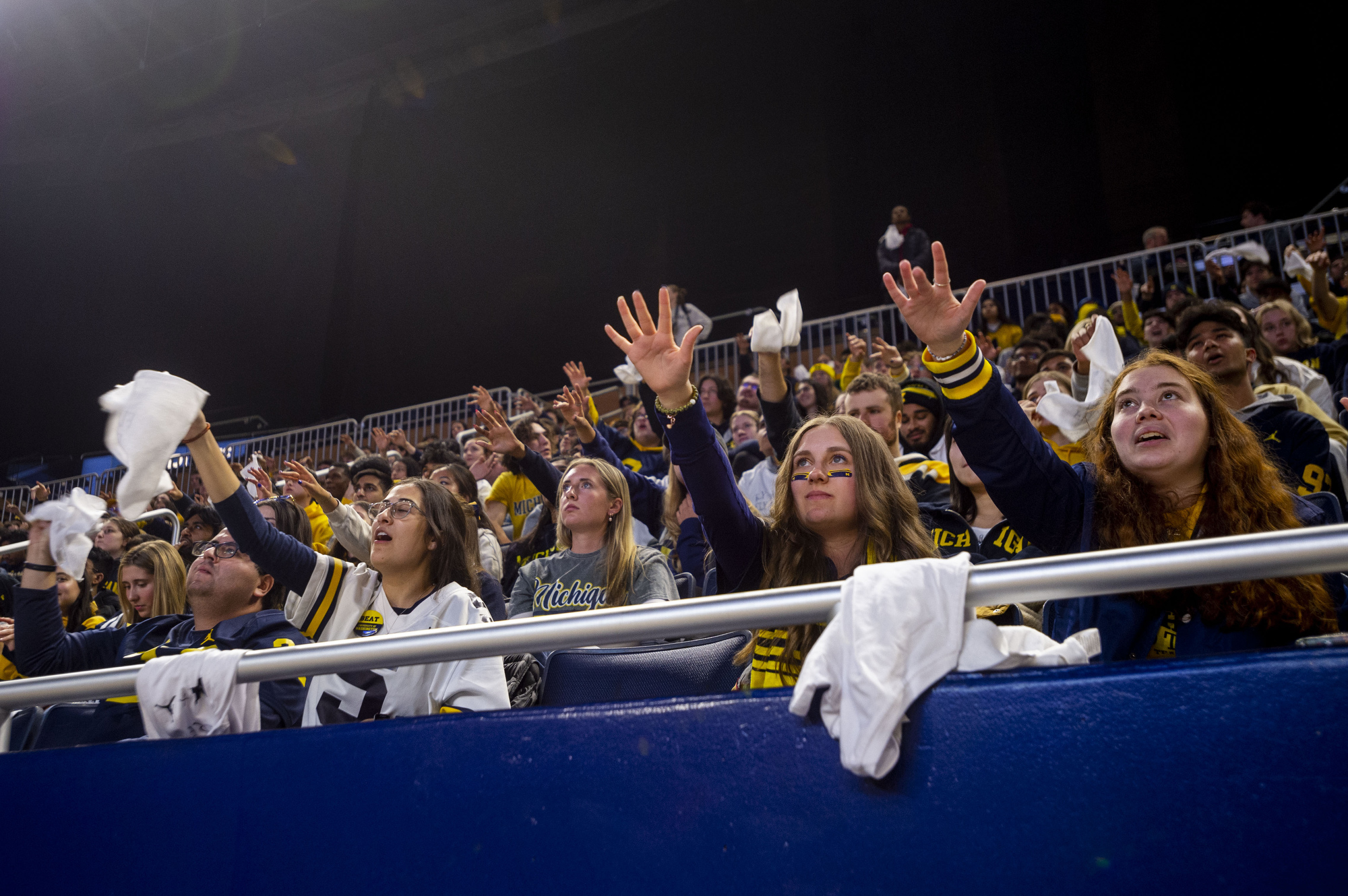 Michigan football fans watch national championship game from Ann Arbor ...