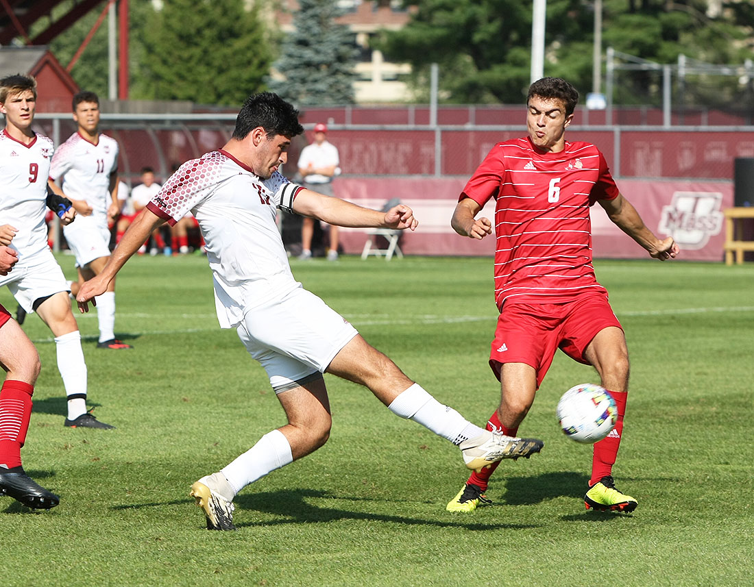 UMass Men's Soccer vs Sacred Heart 8/29/22 - masslive.com