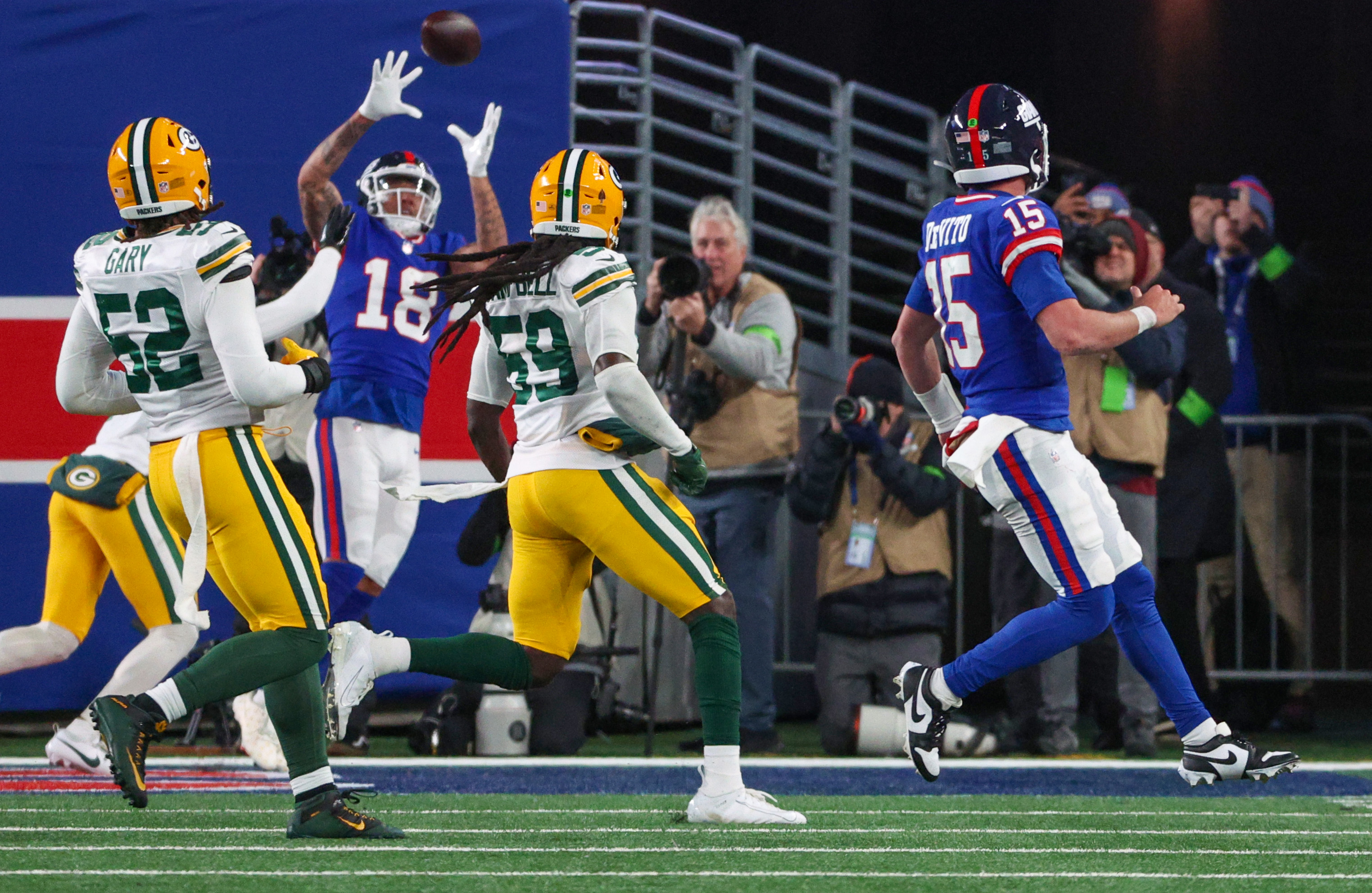 NFL Week 14: New York Giants epic comeback stuns Green Bay Packers, 24 ...
