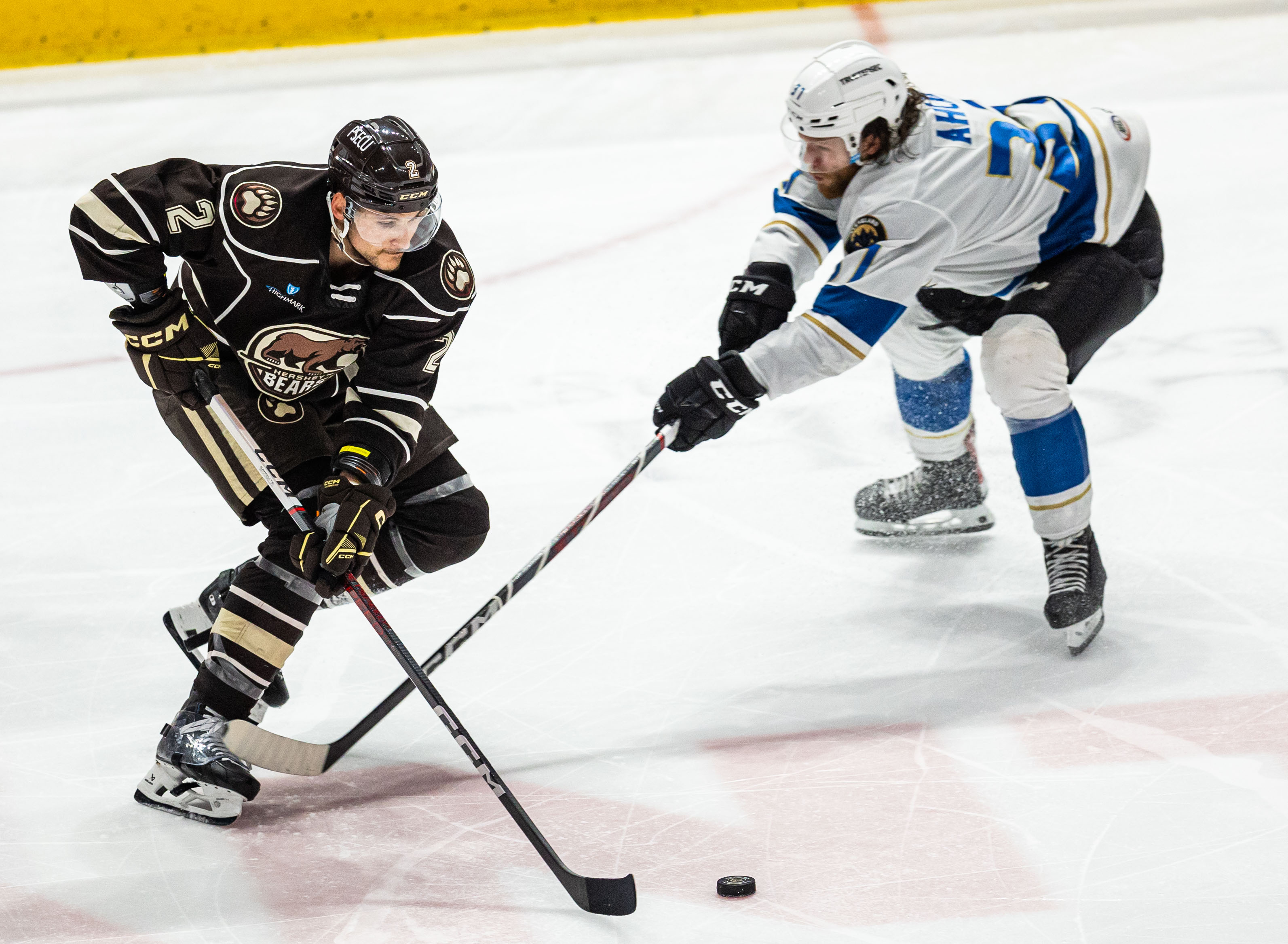 Hershey Bears vs. Cleveland Monsters in game 2 of Eastern Conference ...