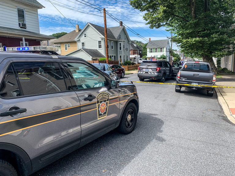 Shooter in mask dispute is wounded in gunfight with cops, police say ...