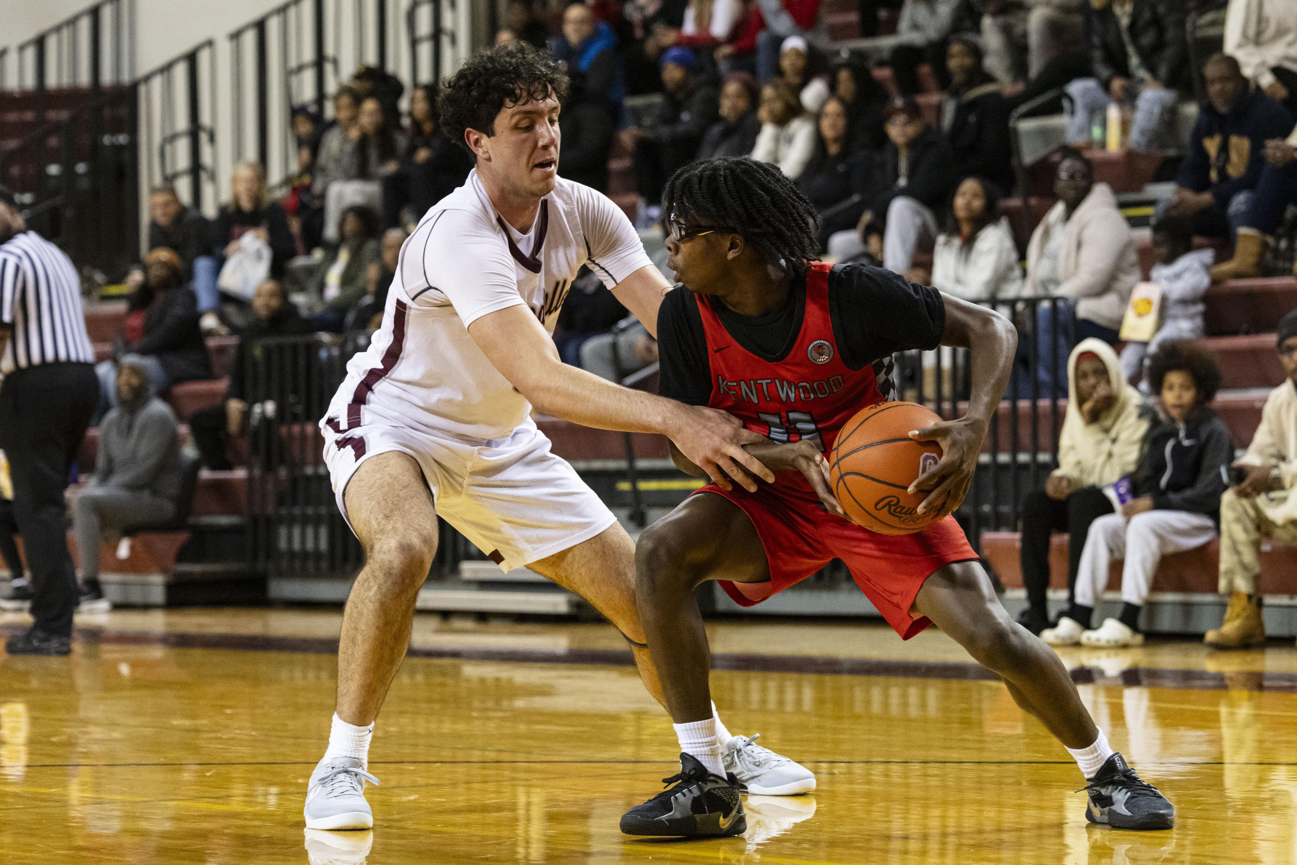 Grandville hosts East Kentwood in high school boys basketball - mlive.com