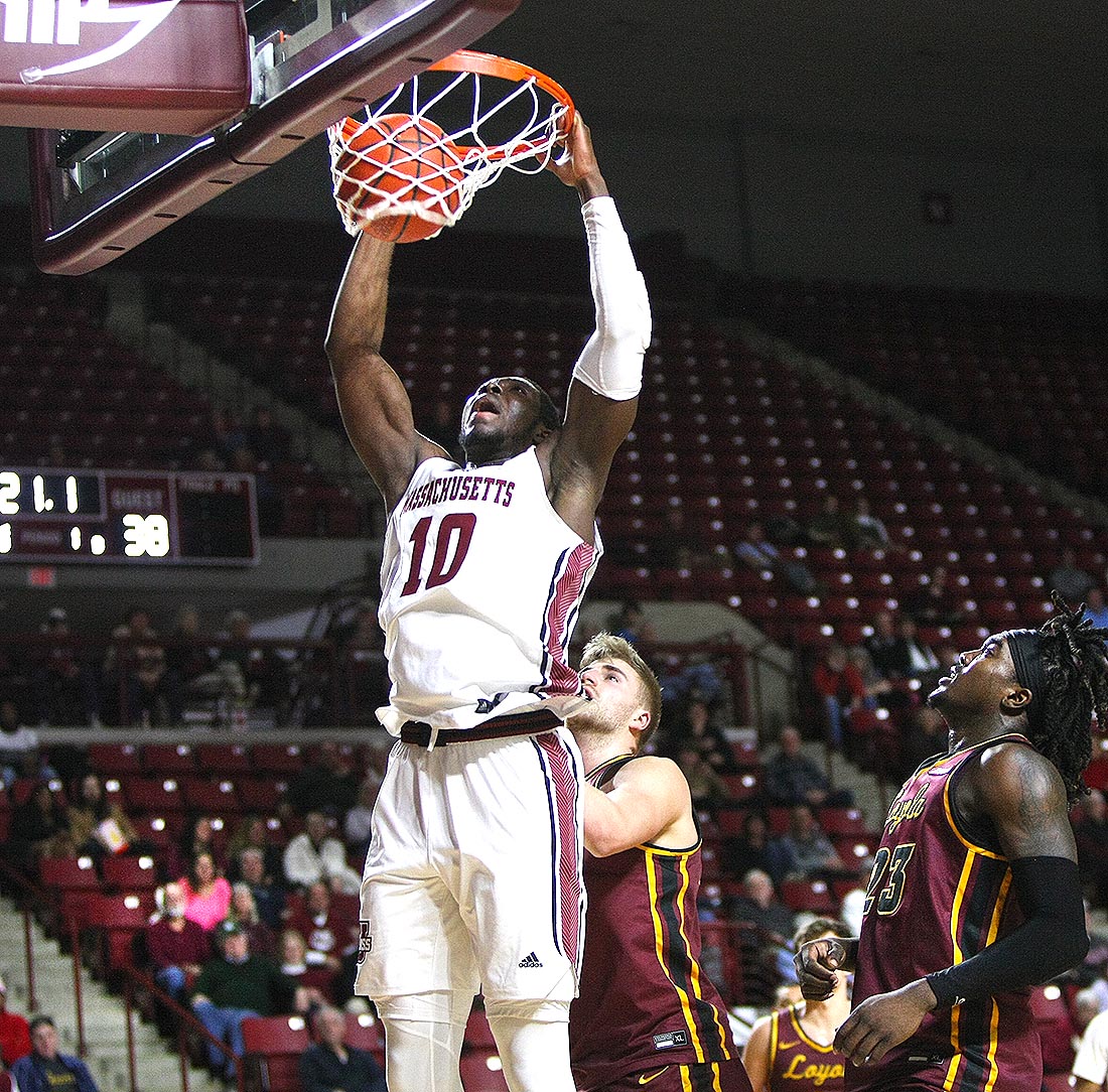 UMass Men's Basketball vs Loyola Chicago 2/14/23 - masslive.com
