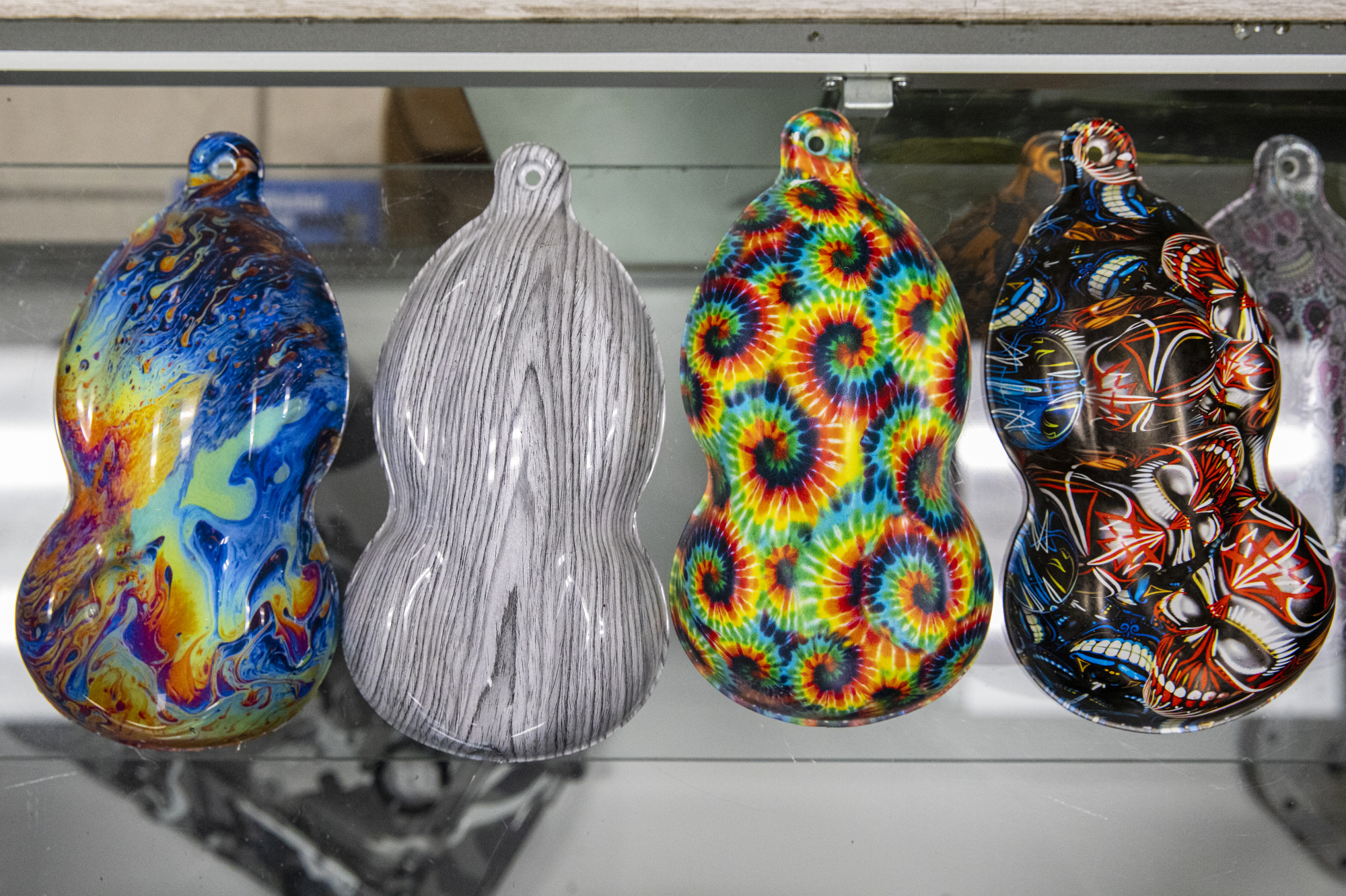 Keithley Kustomz creates hydrographics designs for vehicle parts and ...