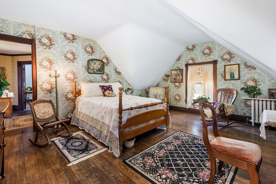 Lizzie Borden’s historic ‘Maplecroft’ mansion on sale in Fall River ...