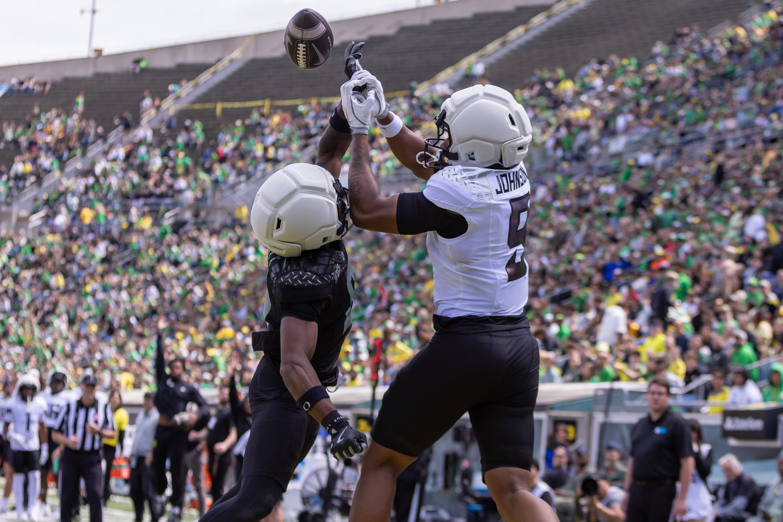Oregon Ducks spring football game 2025 - oregonlive.com