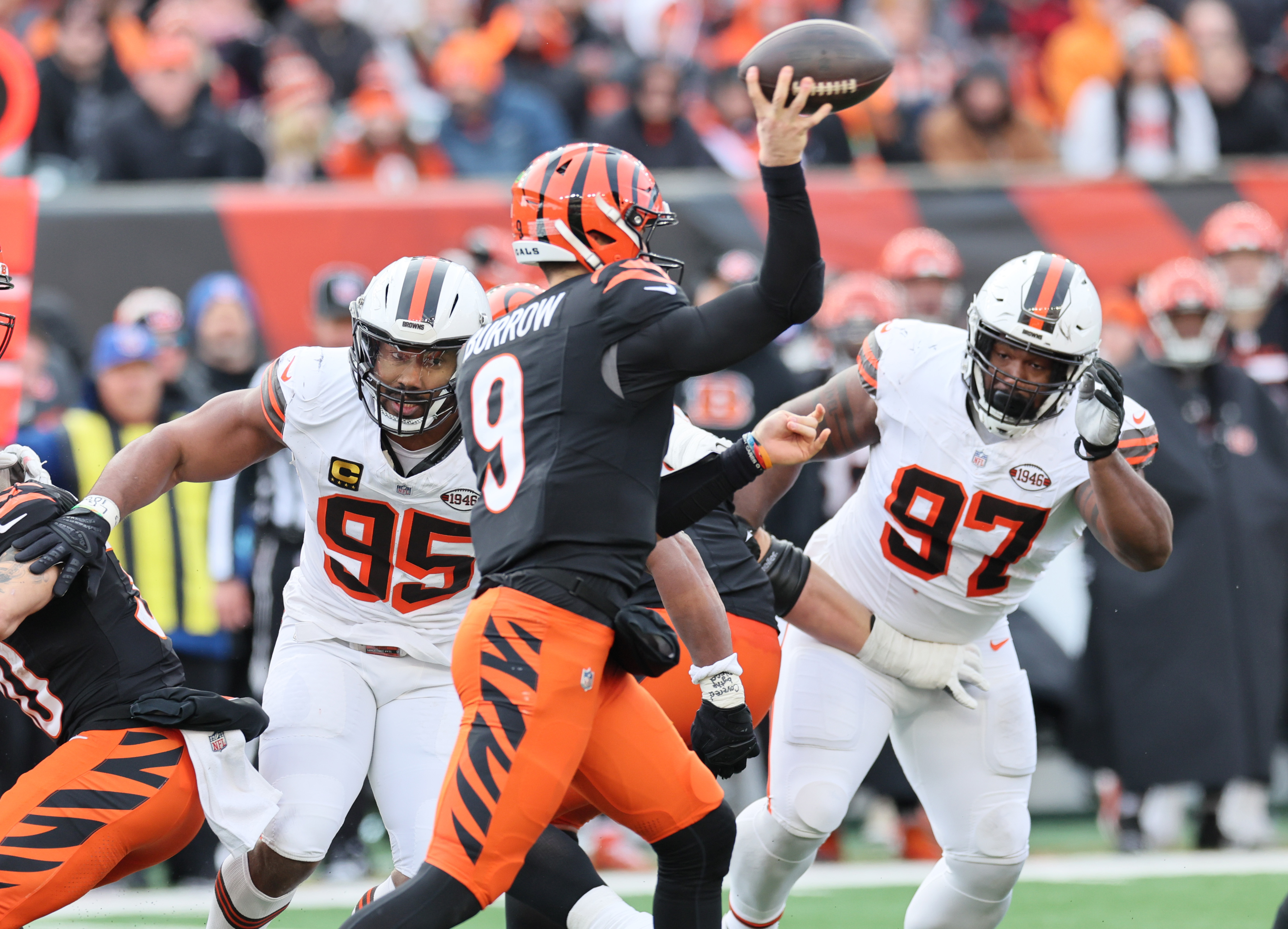 Cleveland Browns defensive end Myles Garrett vs. the Cincinnati Bengals ...