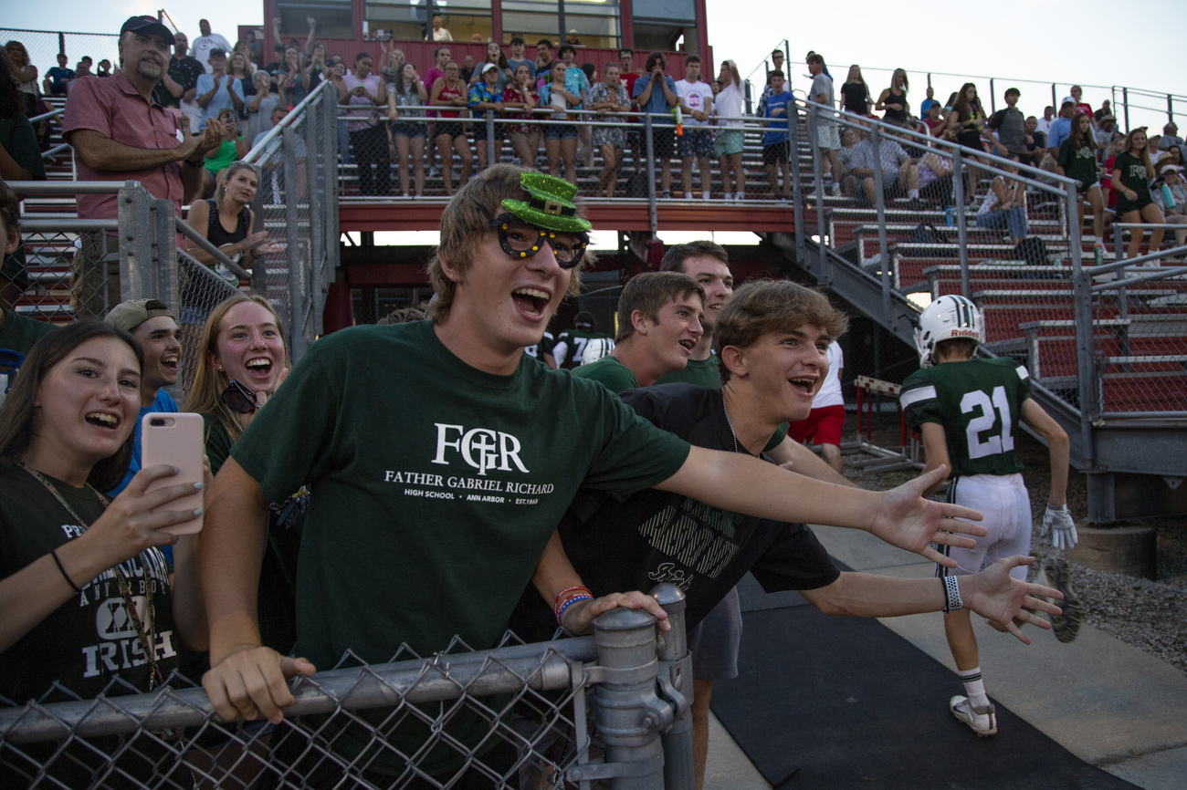 Whitmore Lake vs FGR football game Thursday night - mlive.com