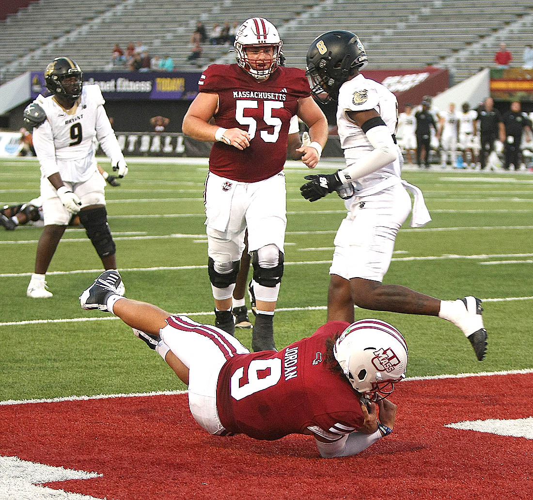 UMass Football vs Bryant 9/6/25 - masslive.com