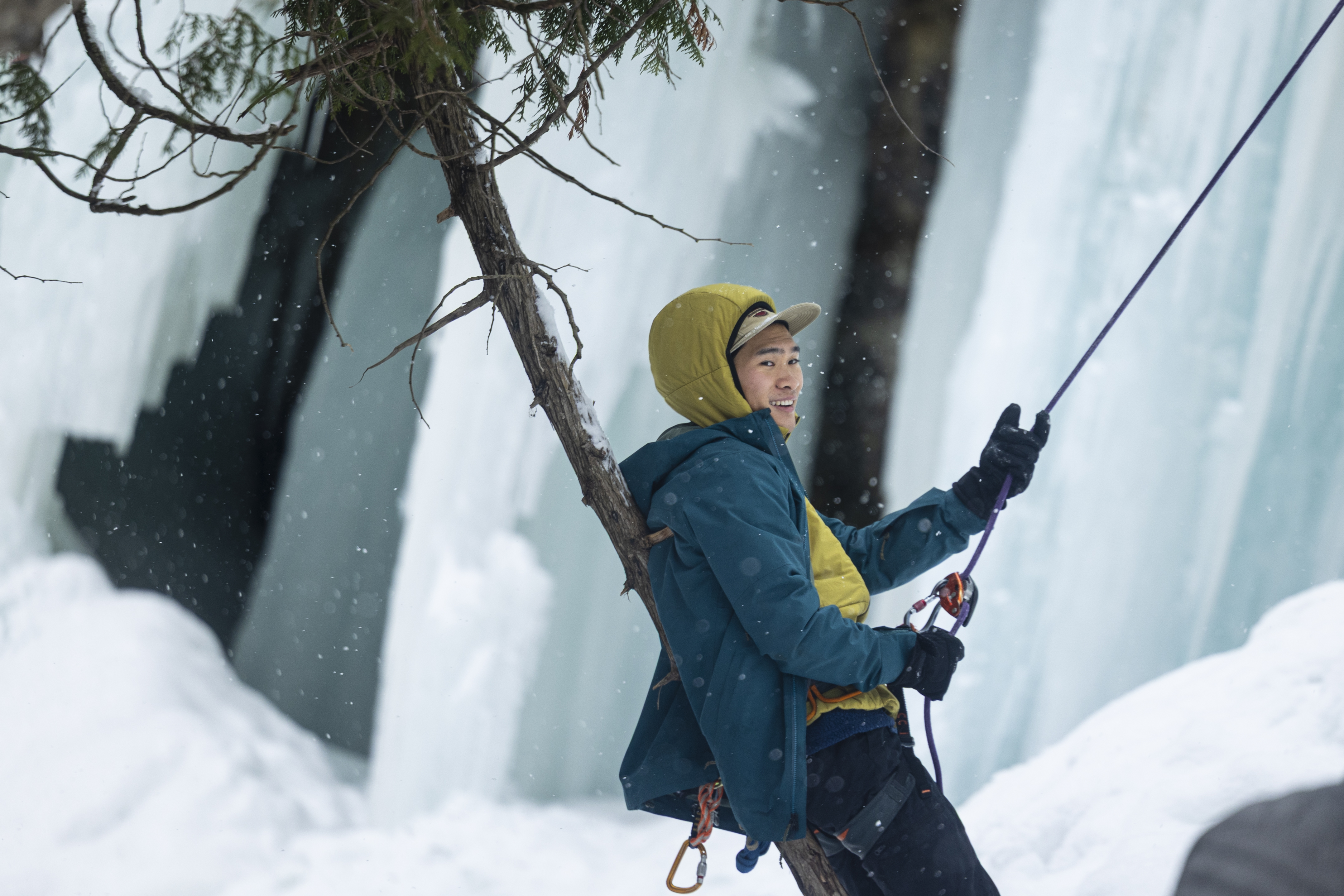 Michigan Ice Fest takes over Pictured Rocks National Lakeshore in ...
