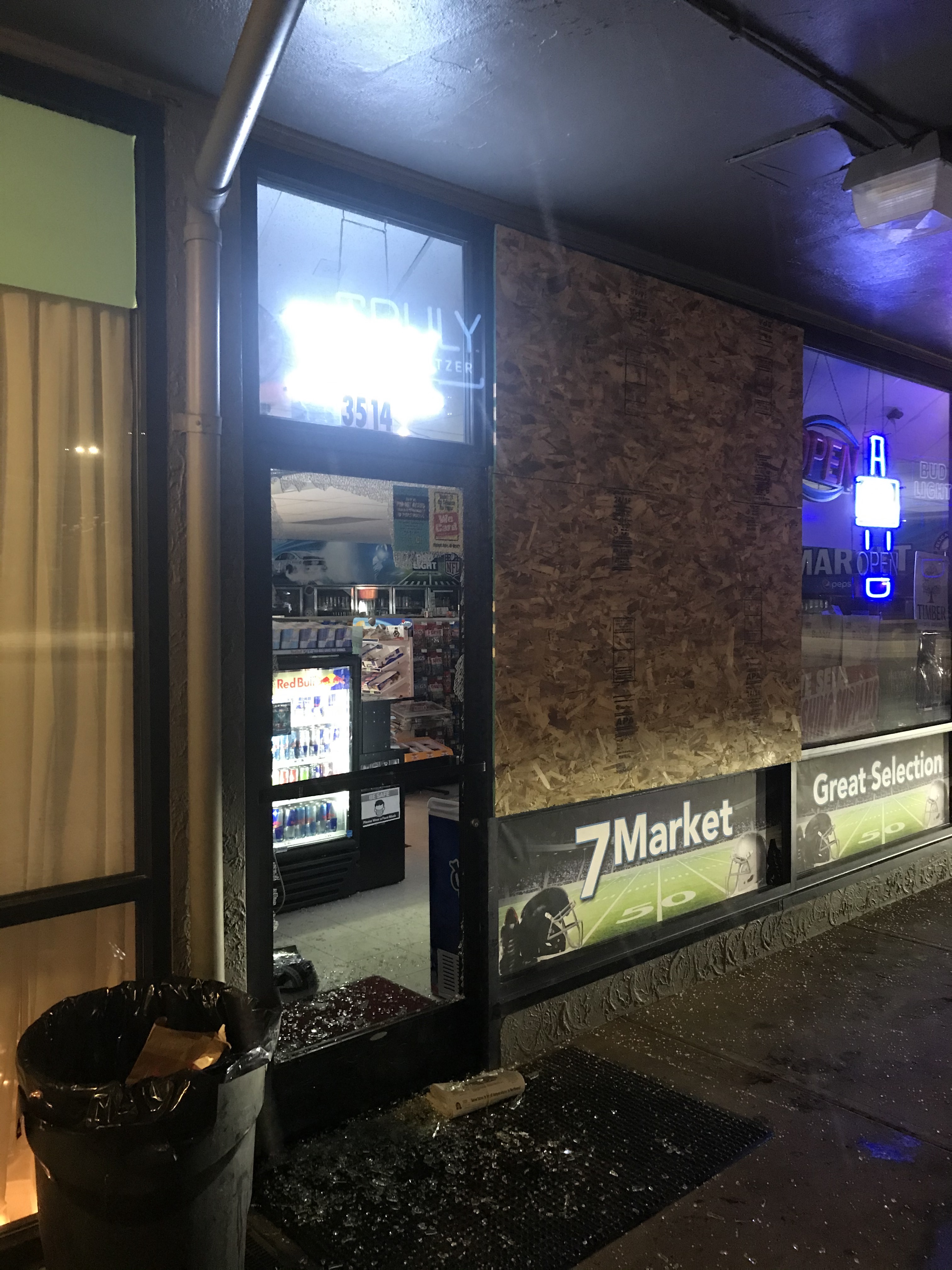 Police use snowy footprints to crack smash-and-grab robbery spree at ...