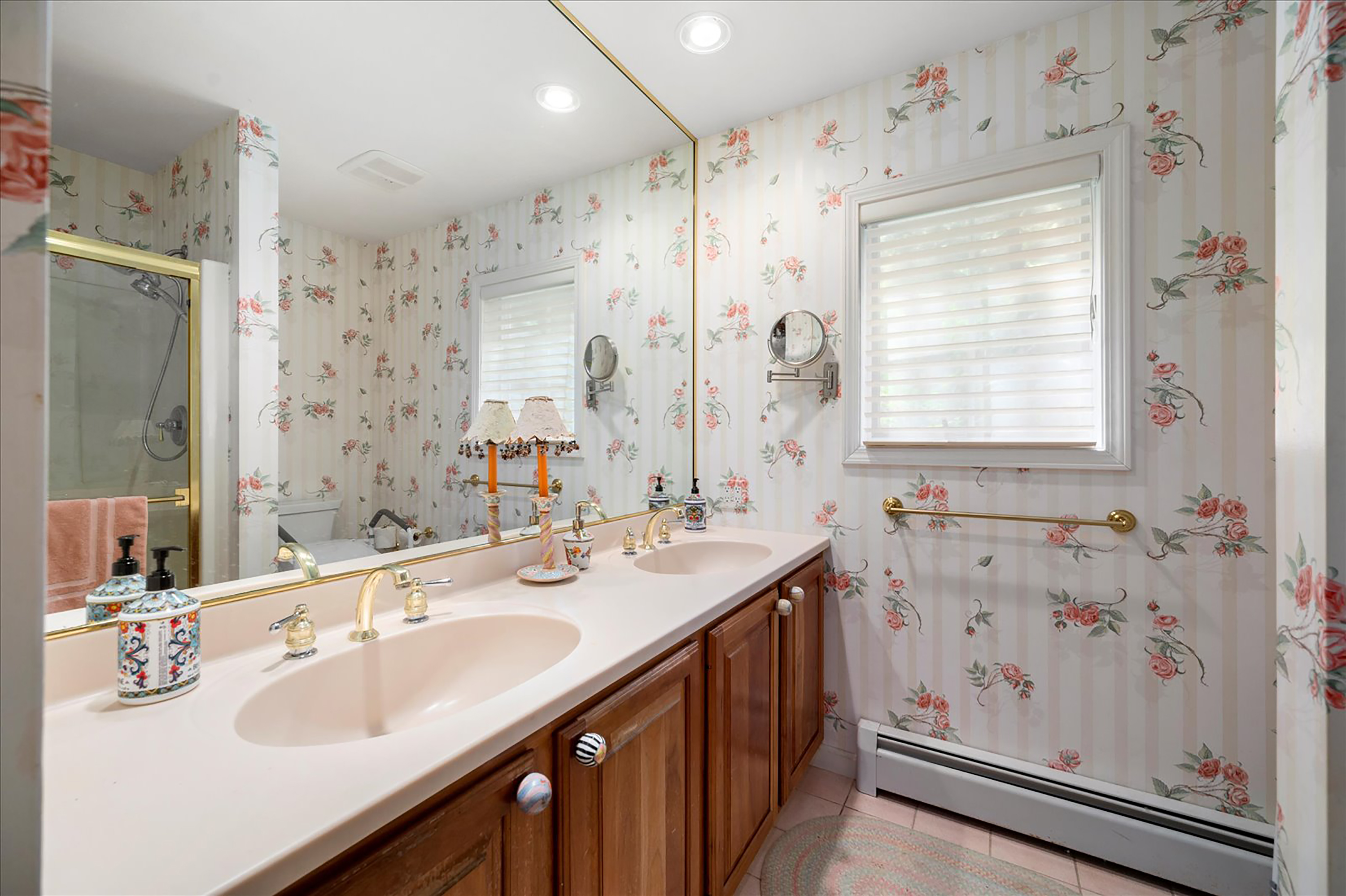 Skaneateles property has nearly 200 feet of water frontage - syracuse.com