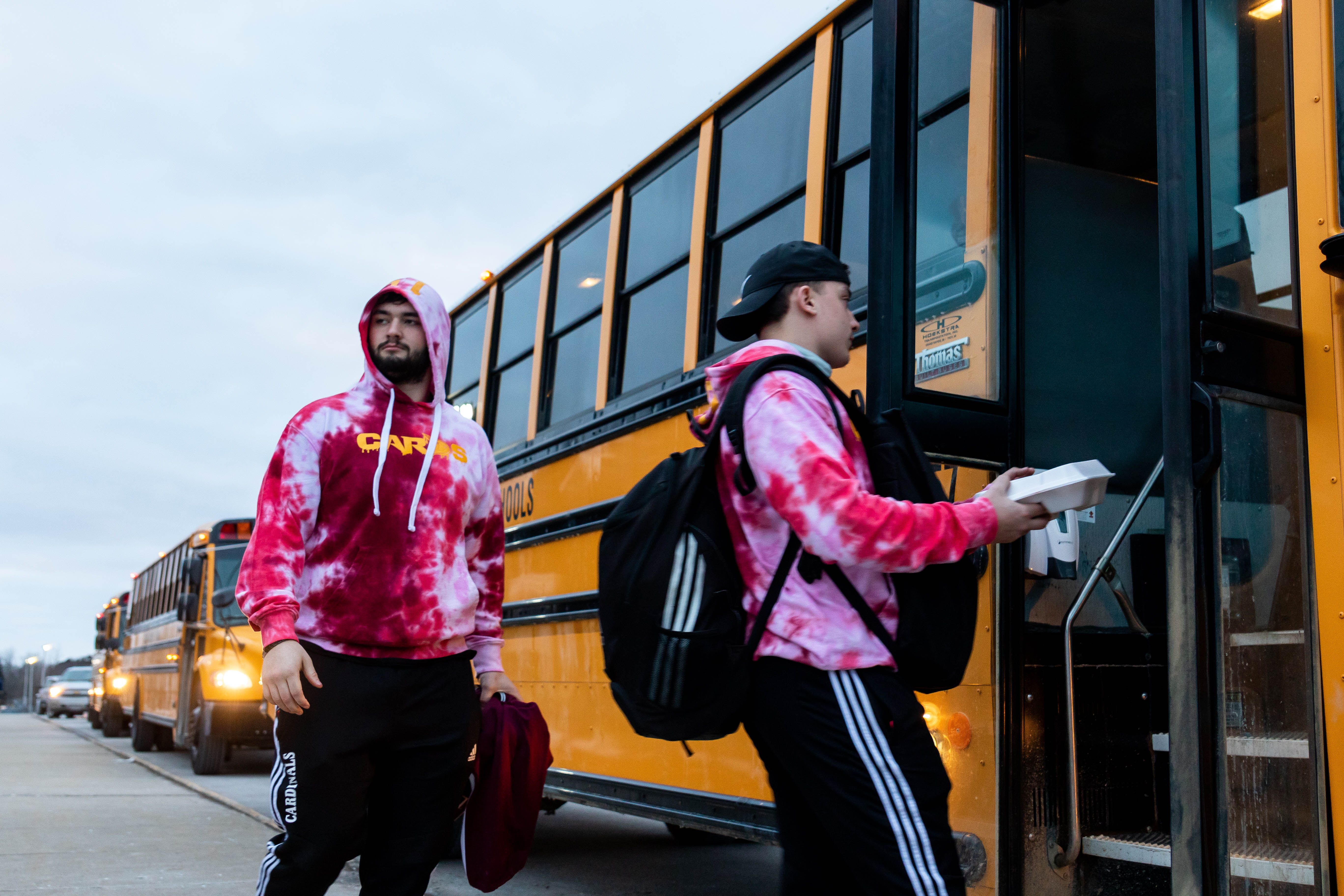 Davison fans brave the cold to give football team sendoff - mlive.com