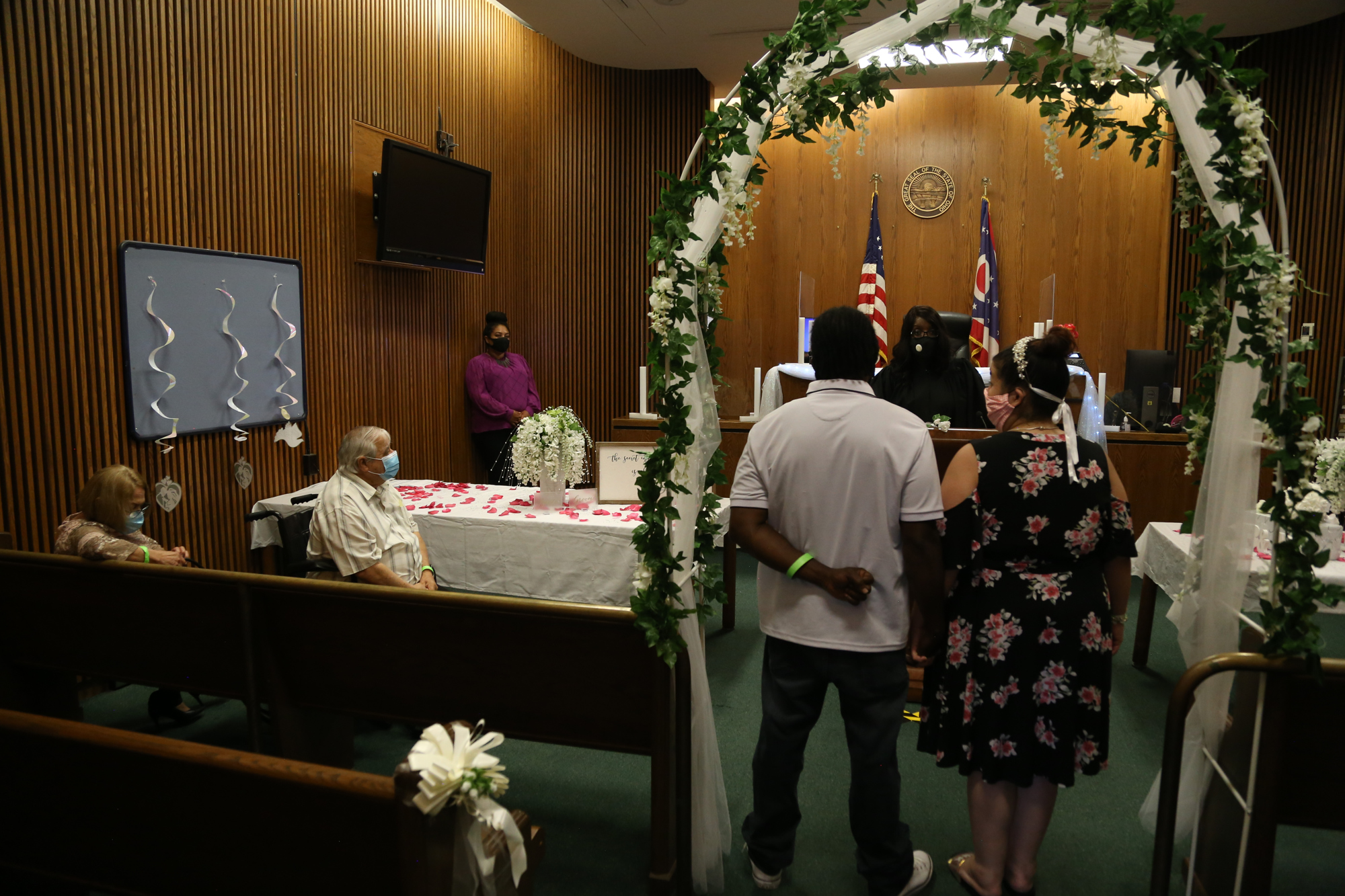 Lidmarie and Robert's Cleveland Municipal Courthouse wedding ...