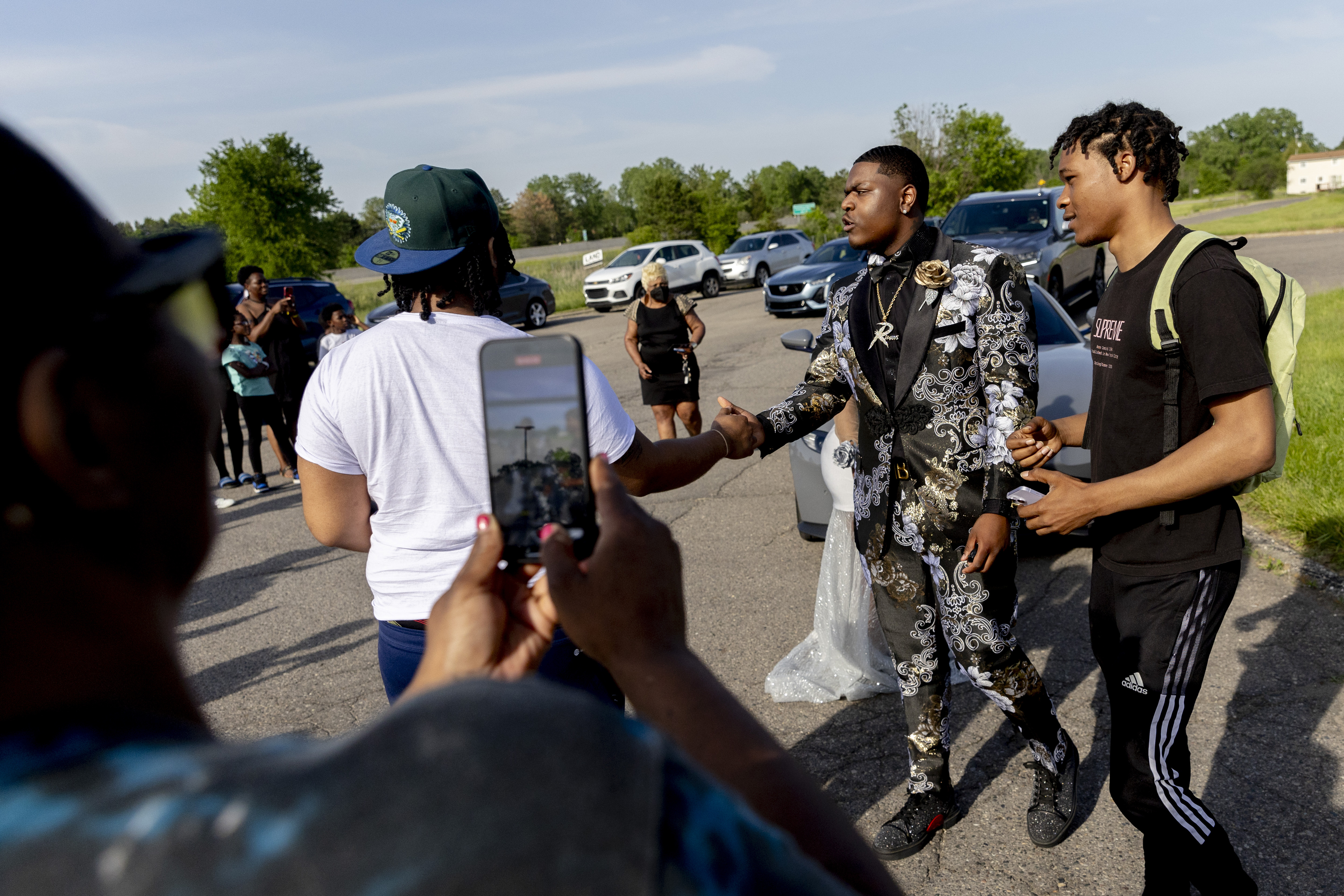 It’s a bird, it’s a plane! No, it just may be the best prom entrance in ...