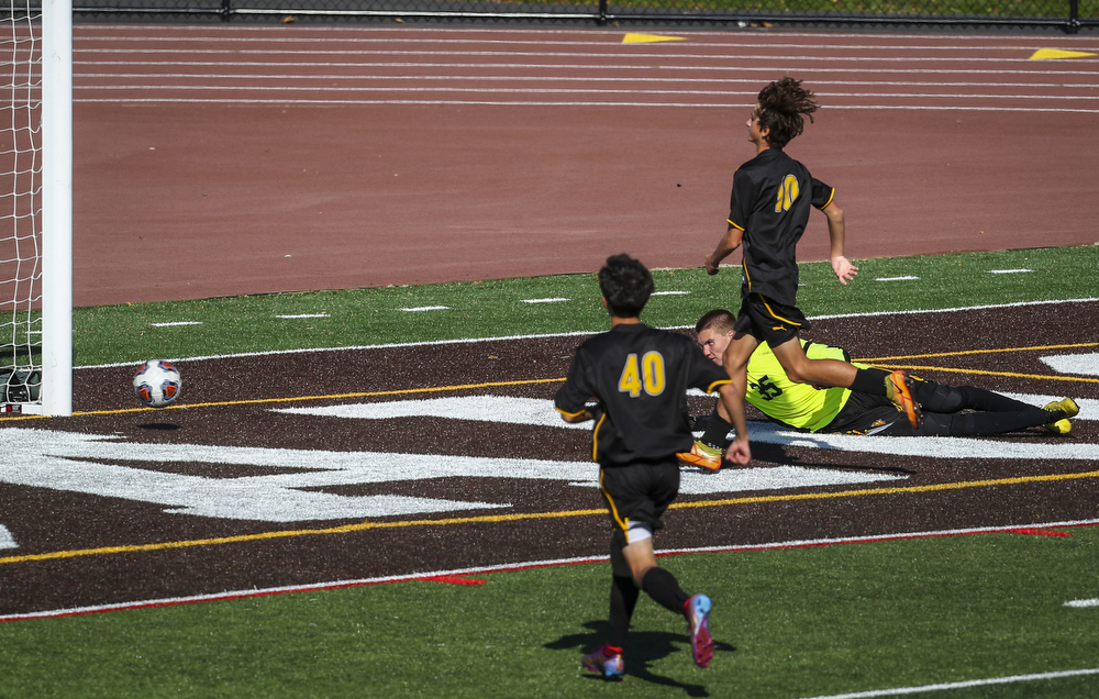 Colonial League boys soccer championship: Southern Lehigh vs ...