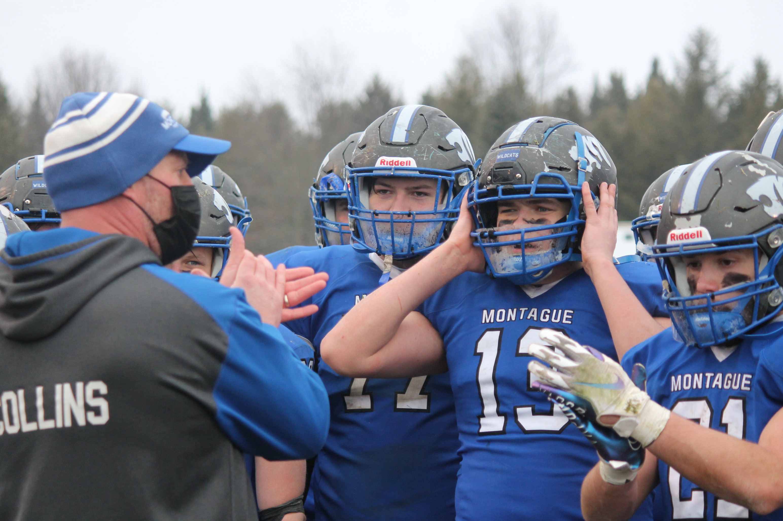 No. 1 Montague faces Grayling in Division 6 football semifinal - mlive.com