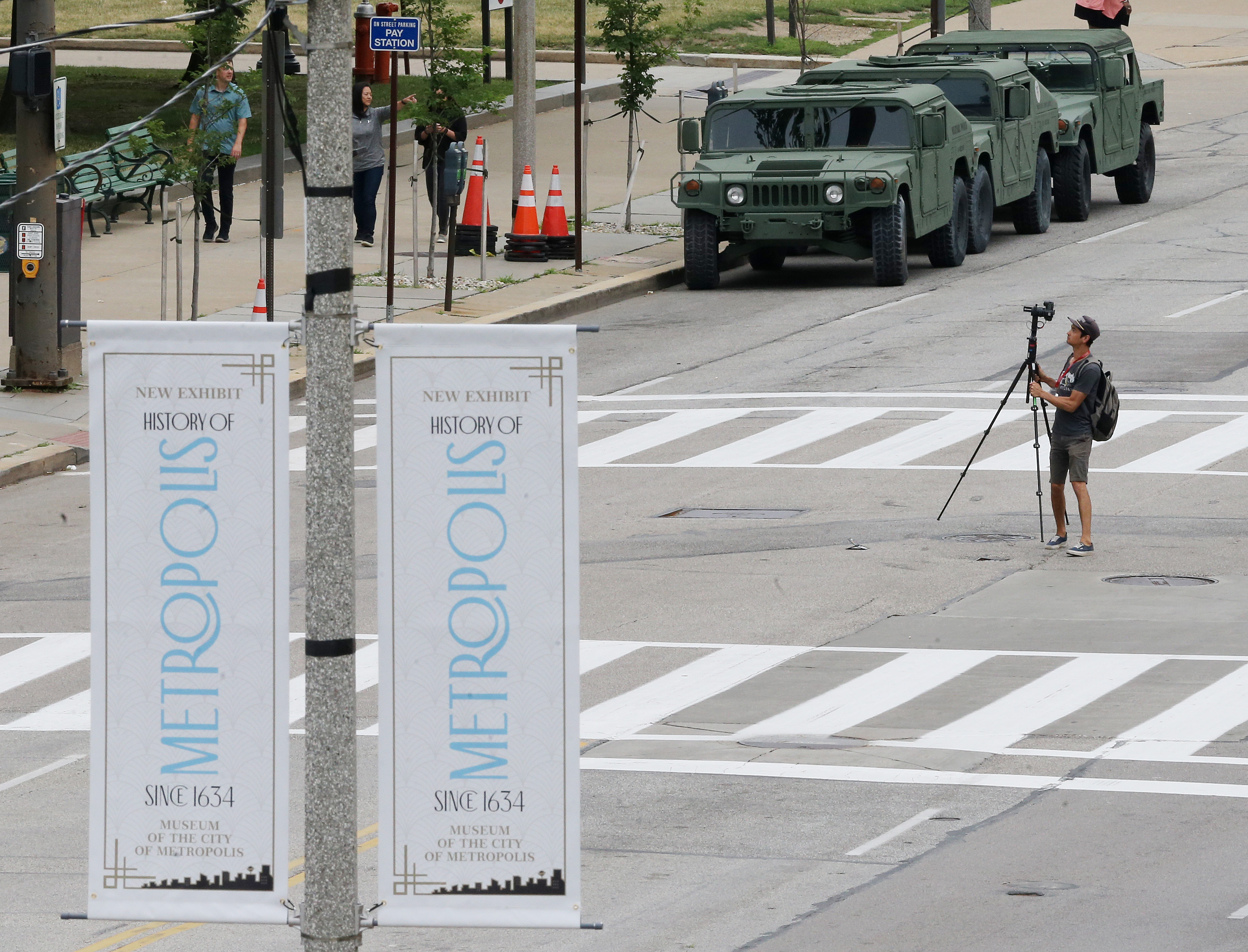 Filming continues on set of Superman in downtown Cleveland, June 25 ...