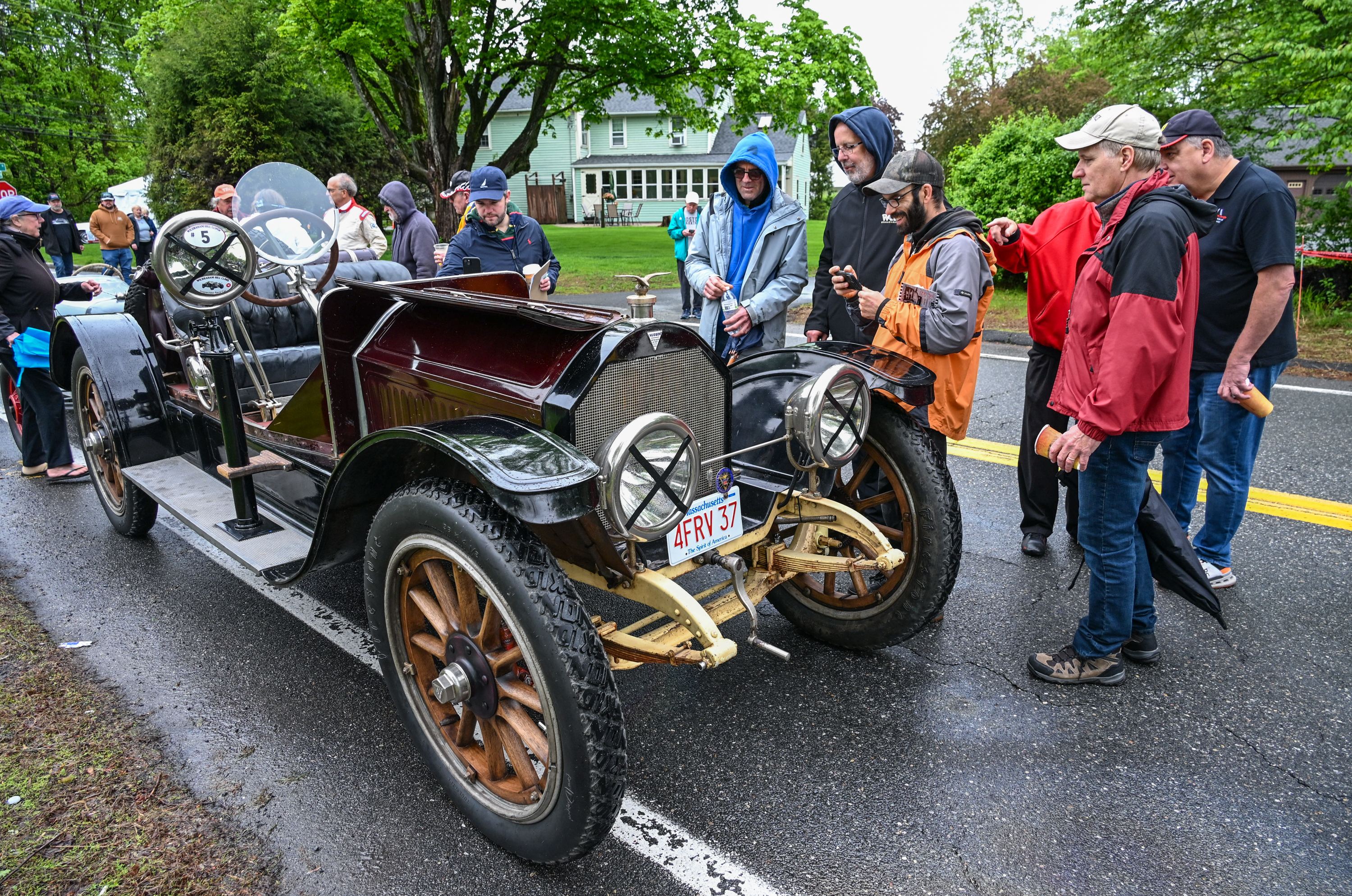 Vintage autos scramble up Wilbraham Mountain in historic challenge ...