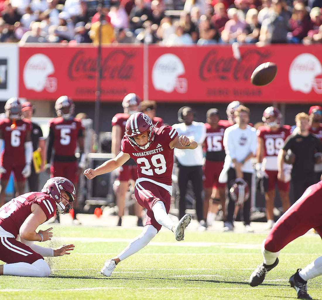 UMass Football vs Missouri 10/12/24 - masslive.com