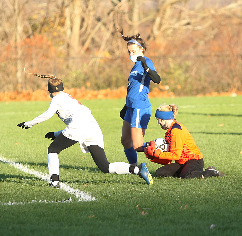 South Hadley vs Monson girls soccer 11/2/20 - masslive.com