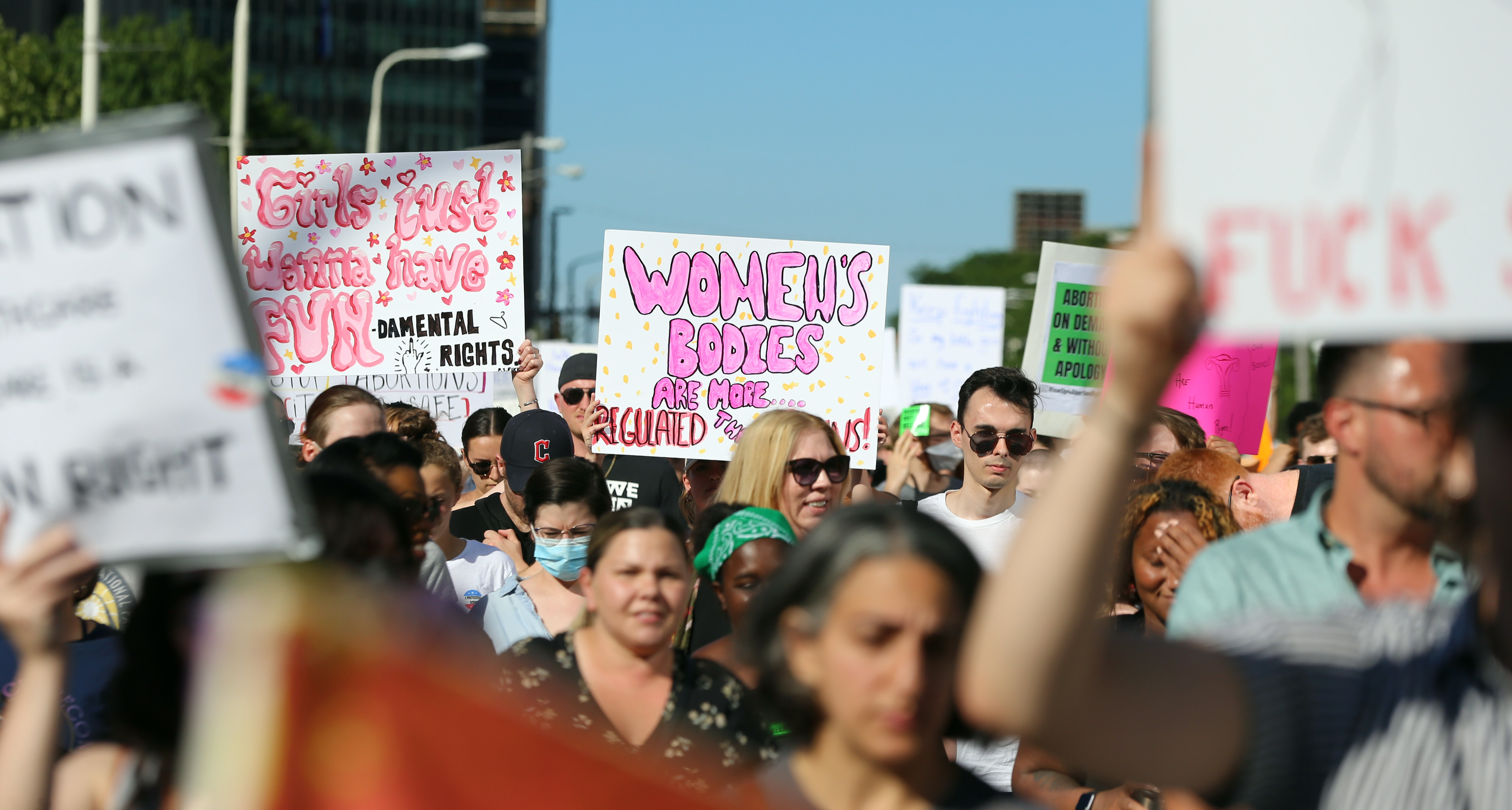 Hundreds Gather To Protest Reversal Of Roe Vs Wade June 24 2022