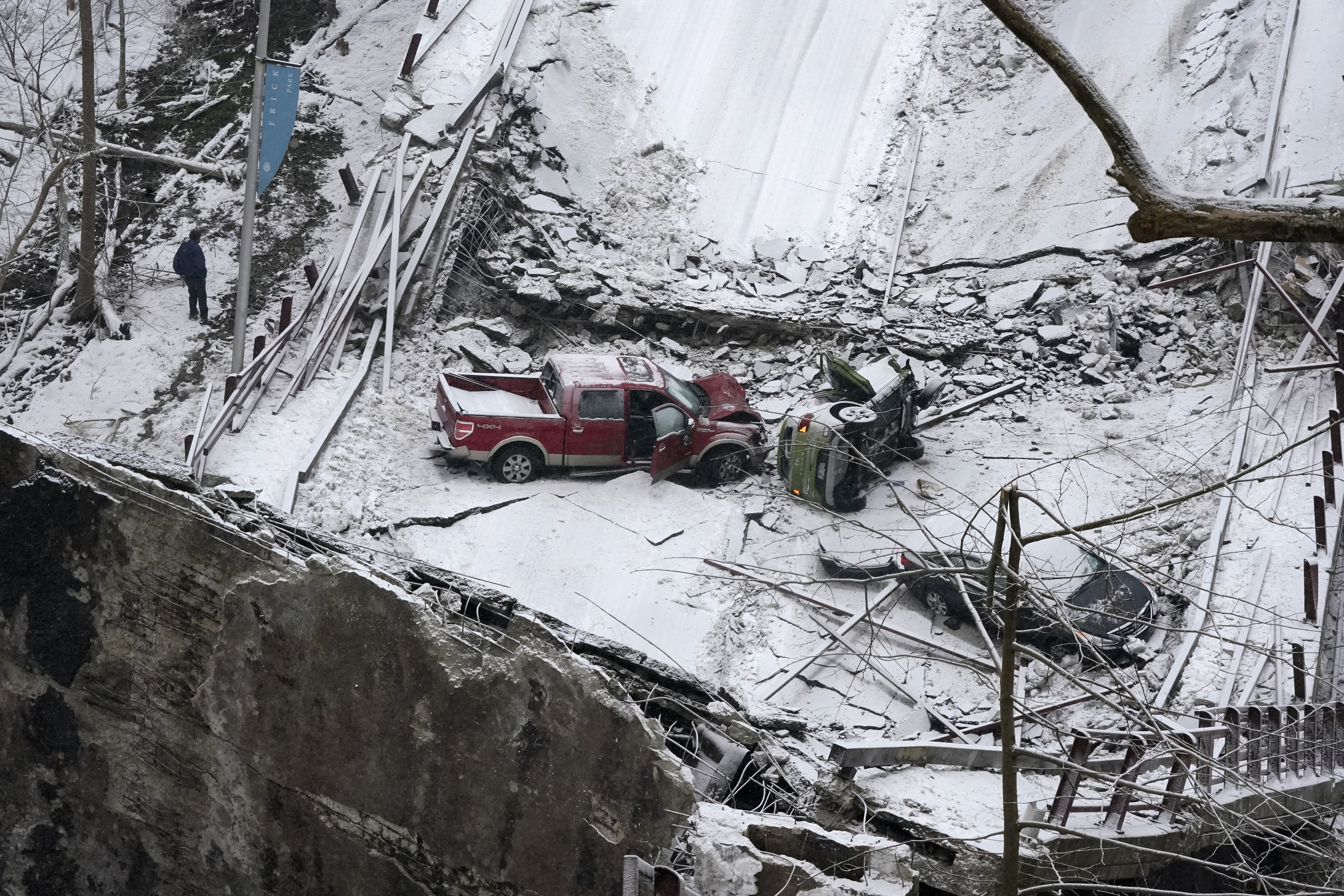 Bridge collapse in Pittsburgh - lehighvalleylive.com
