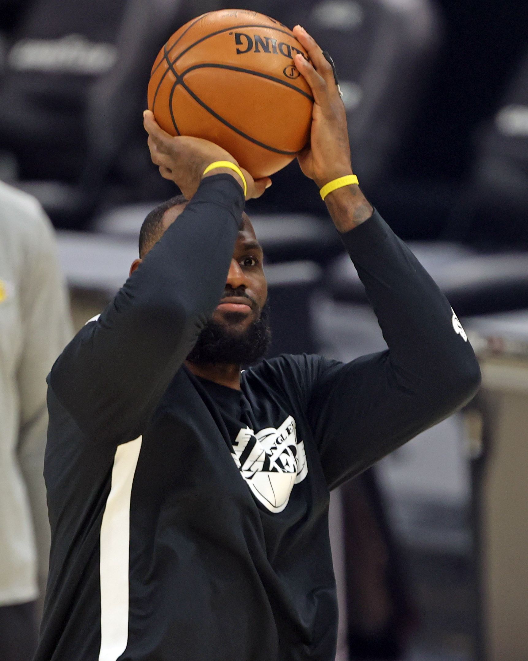 Los Angeles Lakers LeBron James vs. Cleveland Cavaliers, January 25 ...