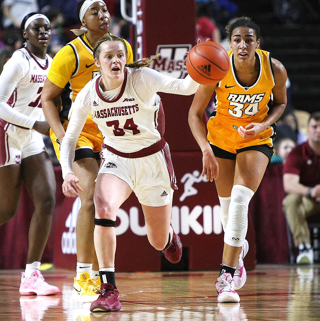 UMass Women's Basketball vs VCU 1/26/23 - masslive.com
