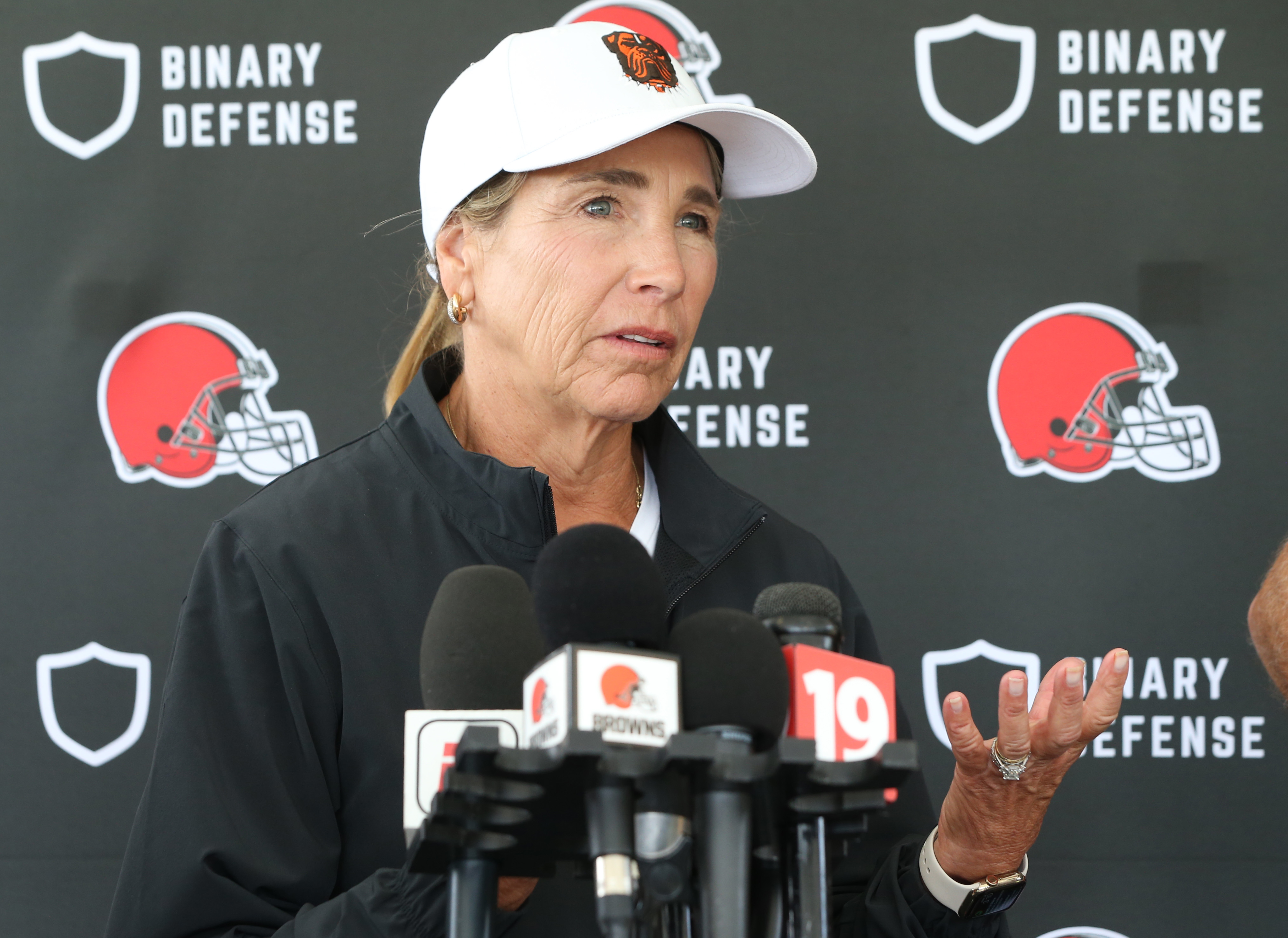 Jimmy and Dee Haslam hold annual training camp press conference, July ...