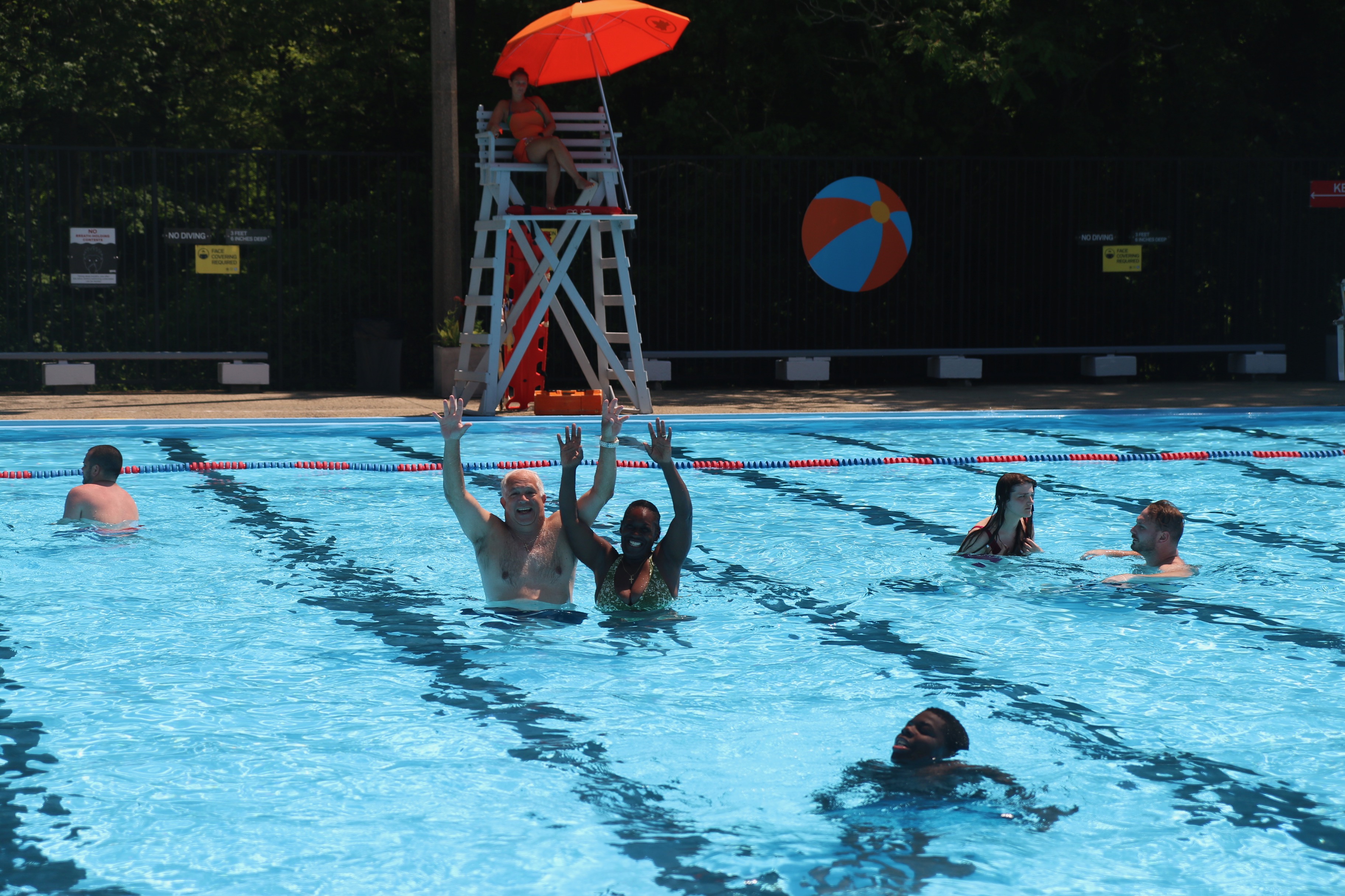 Swimmers get cool at Tottenville Pool - silive.com