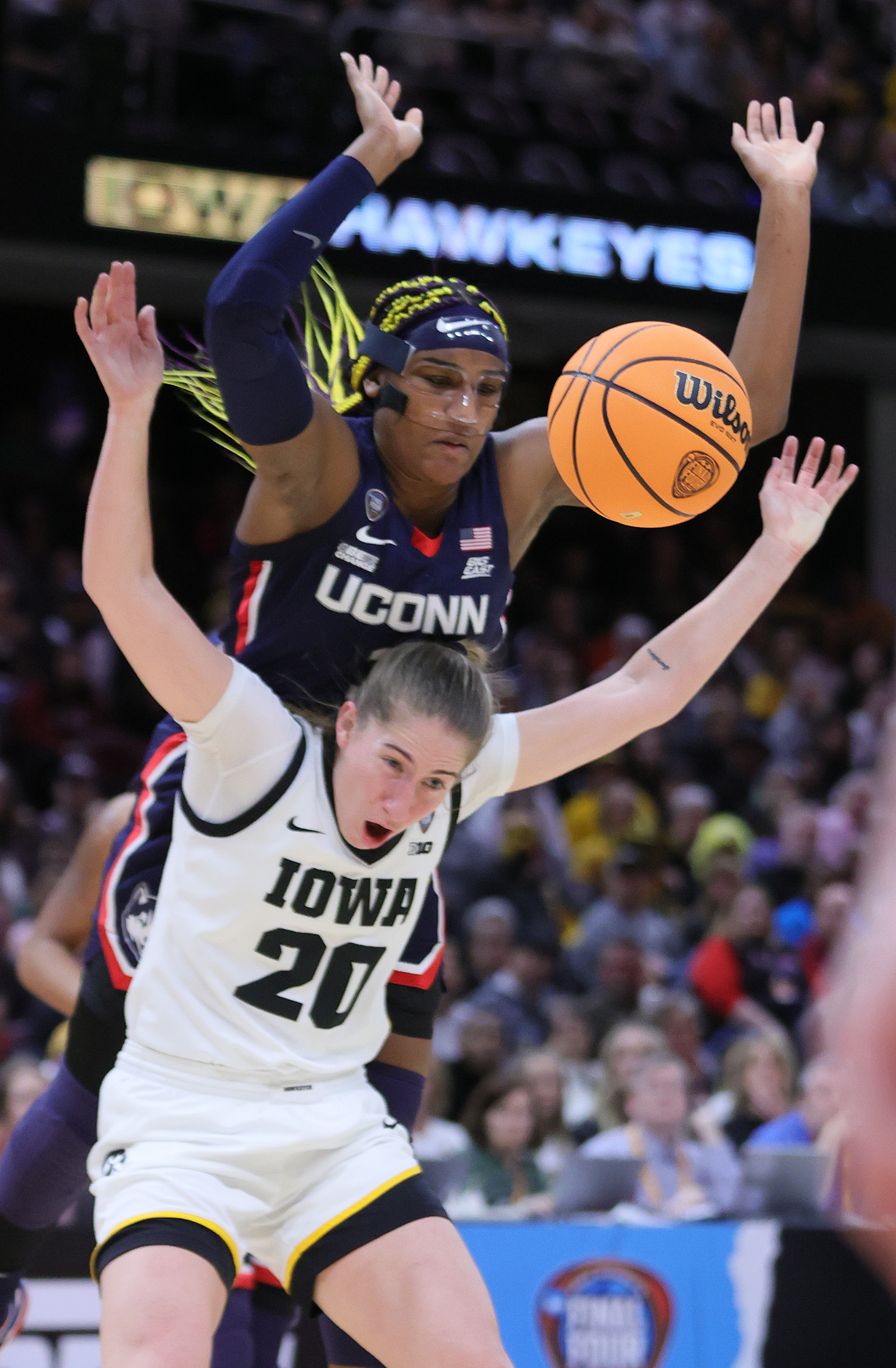 Iowa vs. UConn in Women's Final Four semifinal game, April 5, 2024 ...