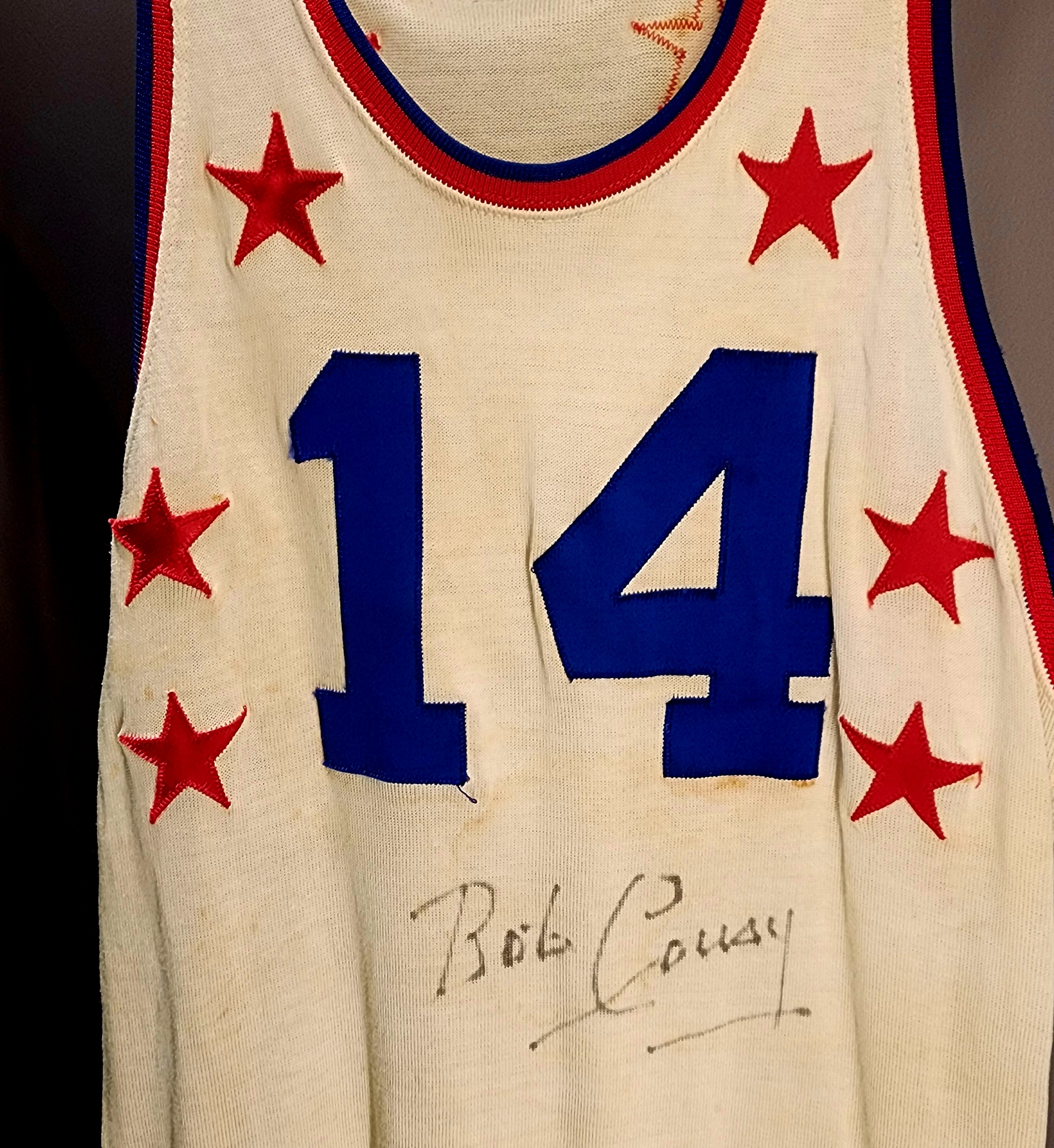 Naismith Basketball Hall of Fame opens bank vault of Boston Celtics ...