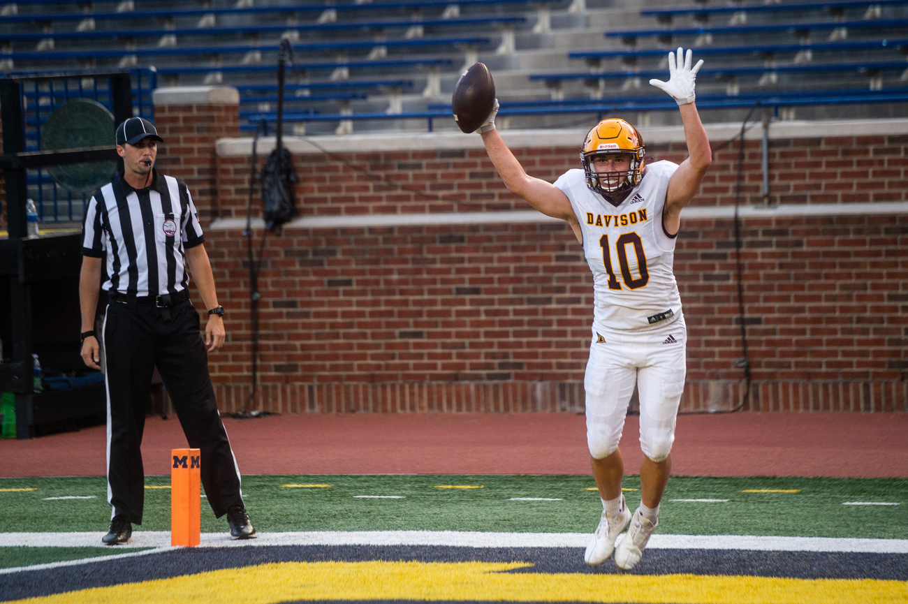 Clarkston vs. Davison football at the Big House - mlive.com