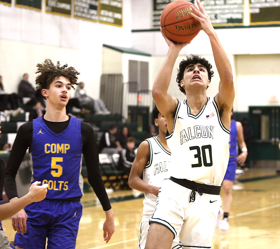 Chicopee Comp vs Minnechaug boys Basketball 1/14/25 - masslive.com