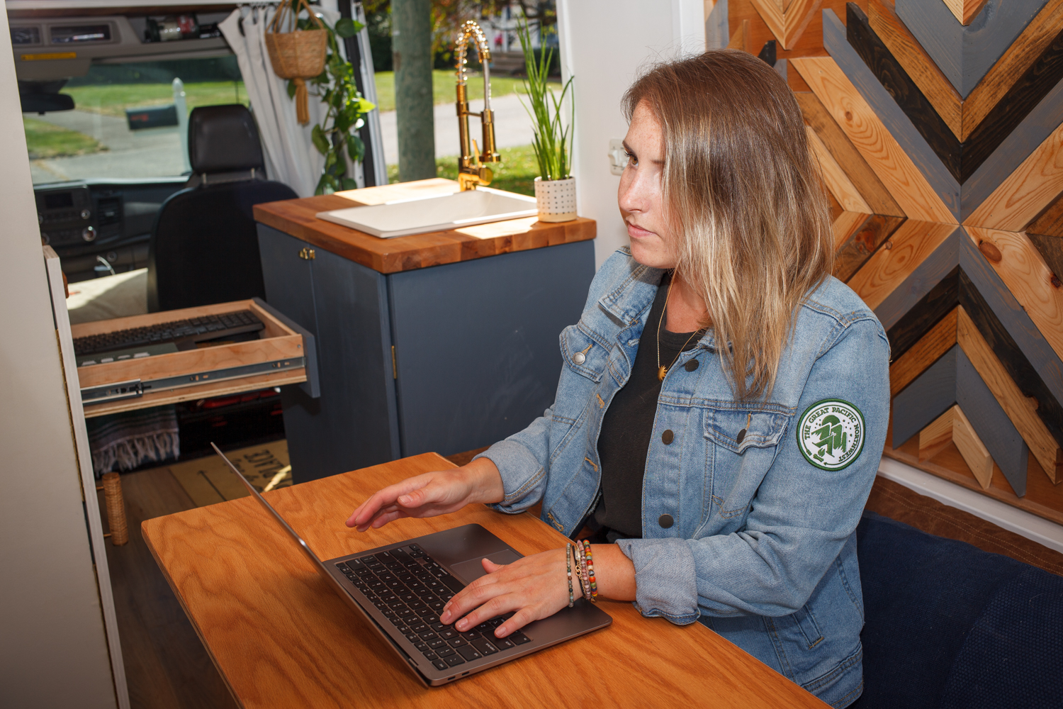 Agawam Vanlifer Cori Geiger starts her new life on the road - masslive.com