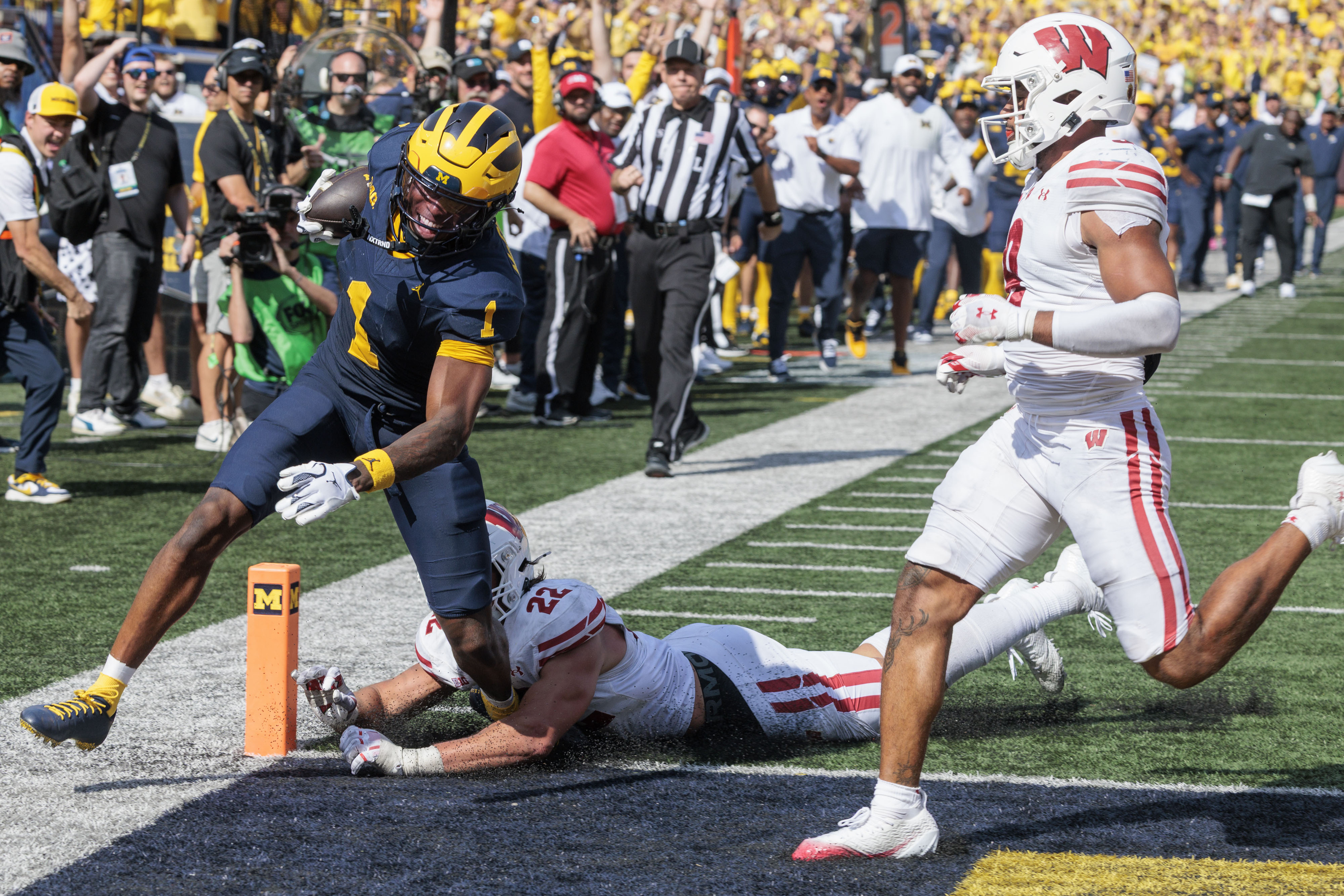 Michigan football hosts Wisconsin - mlive.com