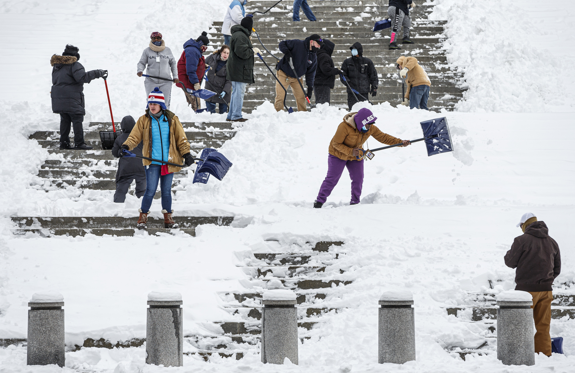 Snow falls in central Pa. - pennlive.com