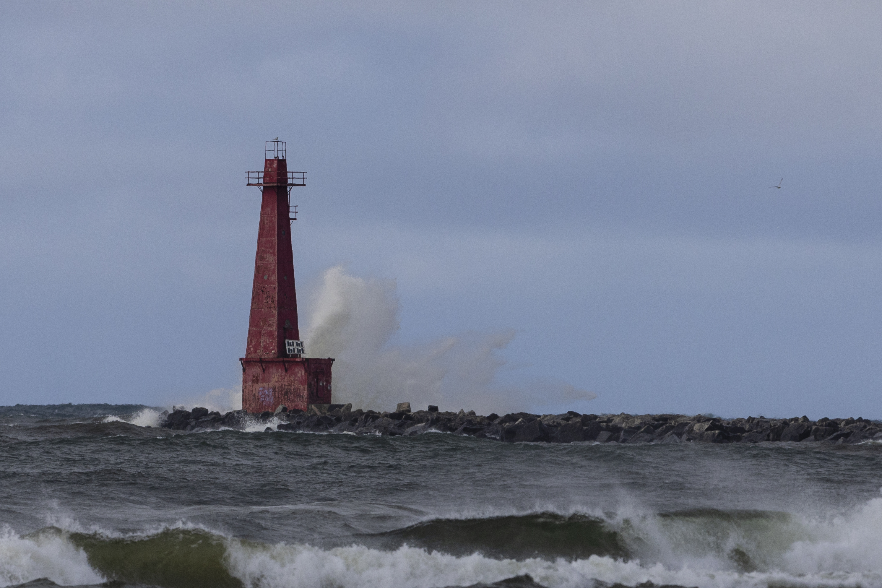 Gales of November whip up large waves on Lake Michigan - mlive.com