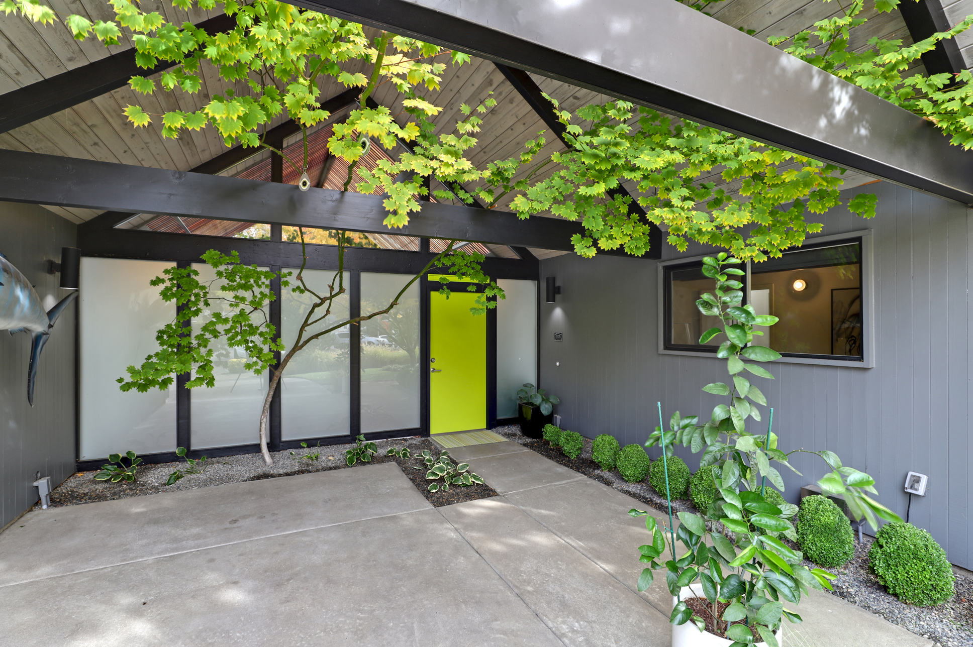 1967 remodeled Rummer-built modern home - oregonlive.com