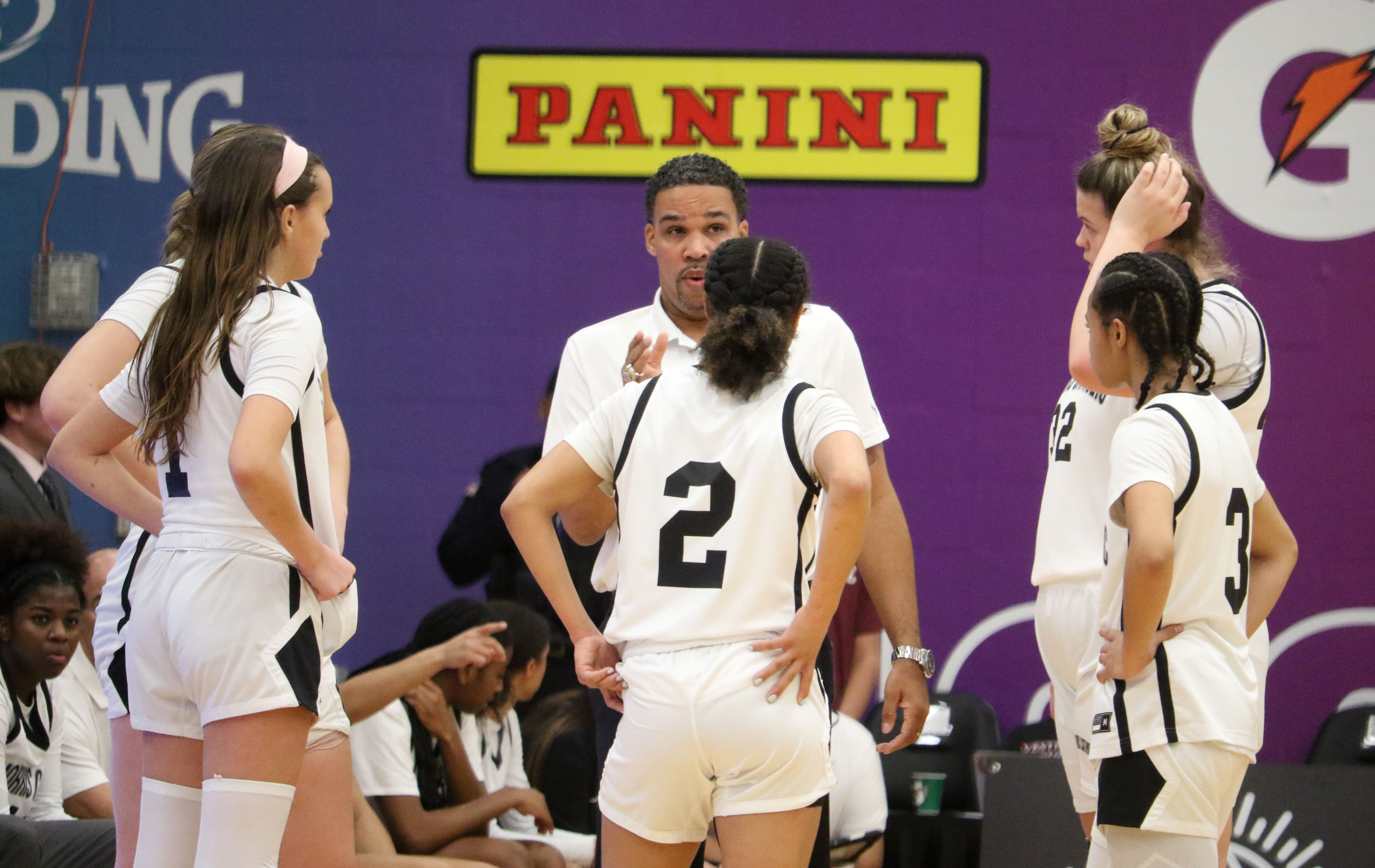 Morris Catholic vs. Mater Dei at Hoophall Classic - masslive.com