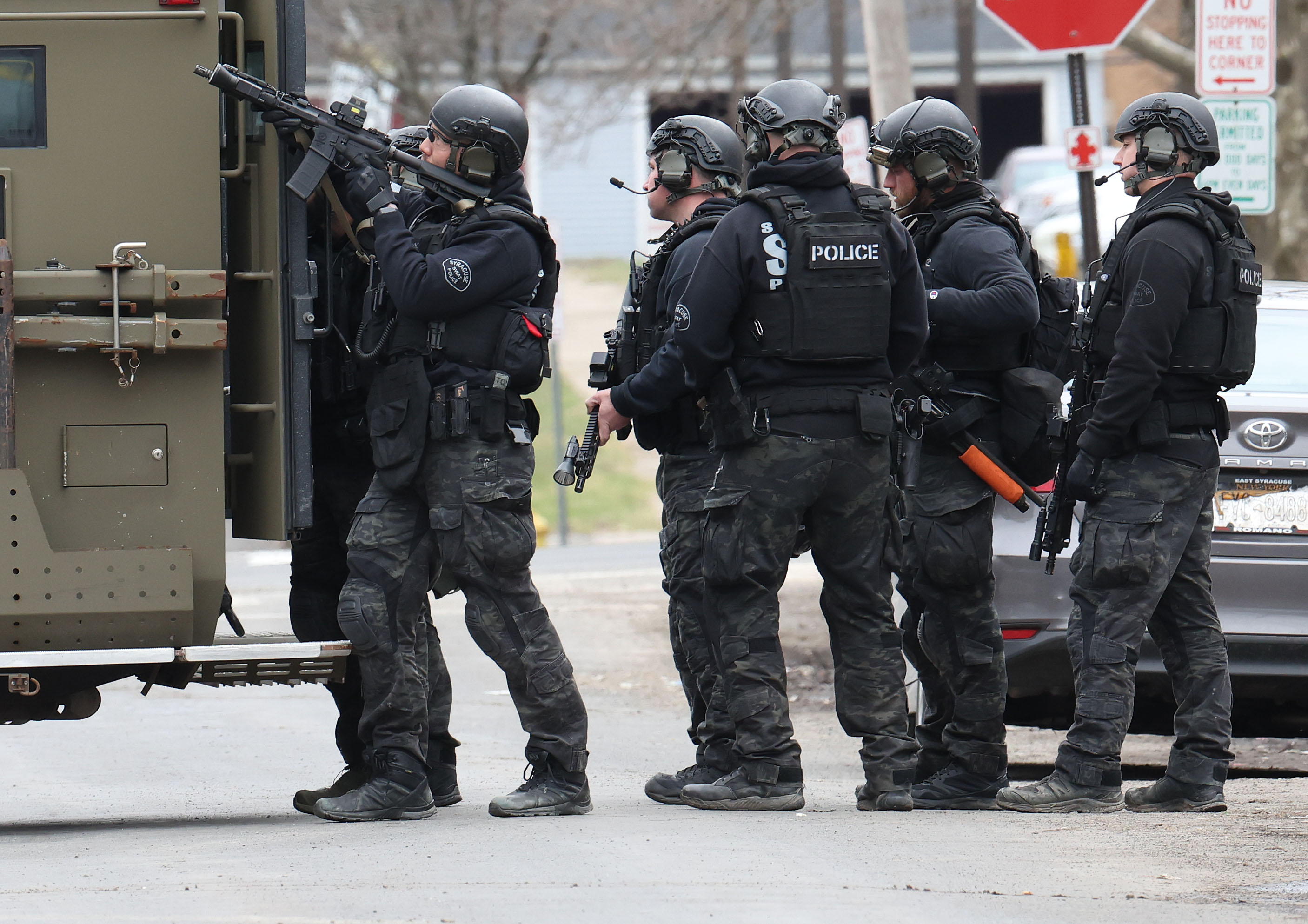 Syracuse Police end standoff on Grant Ave - syracuse.com