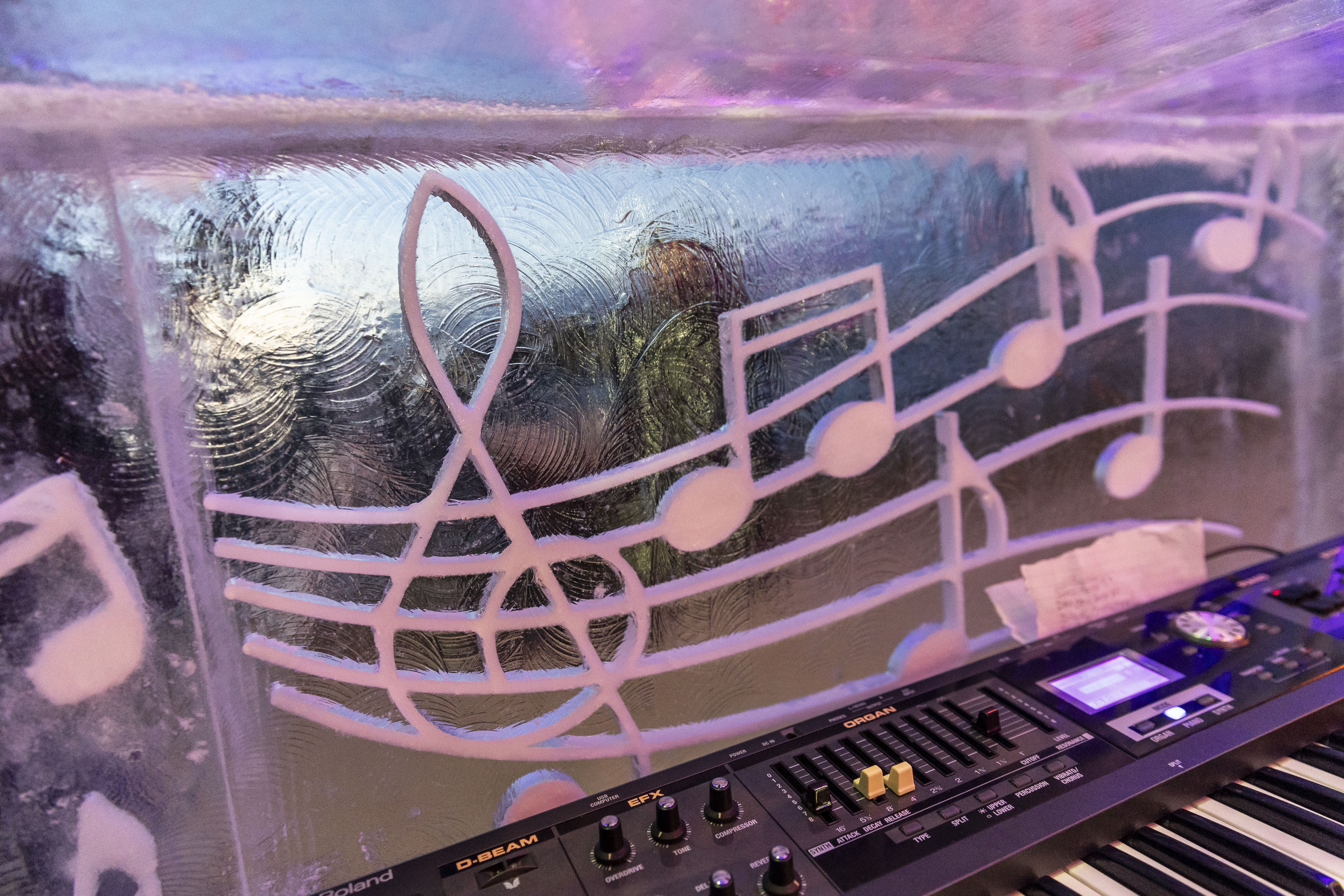 'Hauntingly Beautiful': Ice Piano concerts send chills in Grand Rapids ...