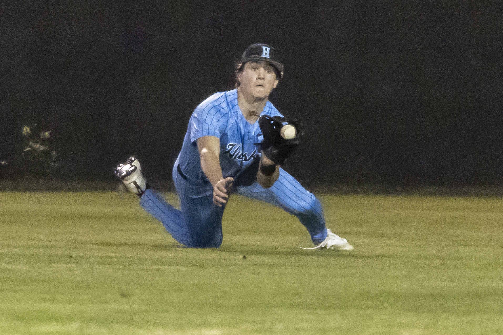 Hewitt-Trussville at Helena Baseball - al.com