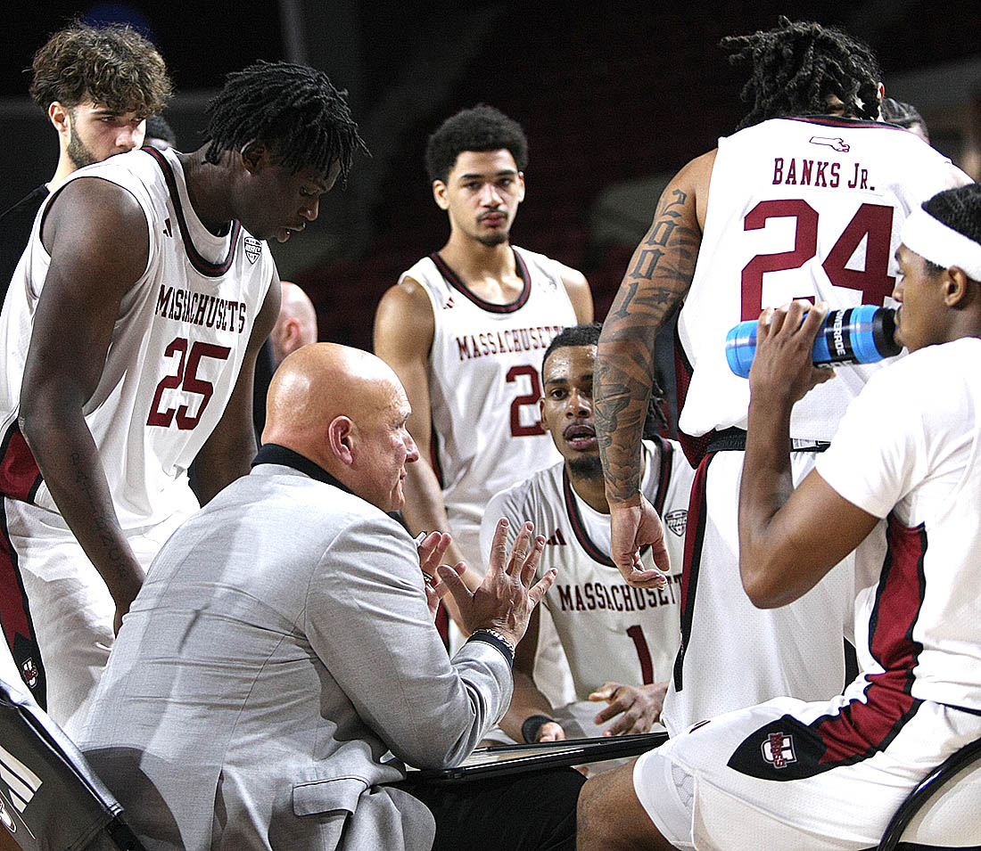 UMass Men's Basketball vs Kent State 12/20/25 - masslive.com