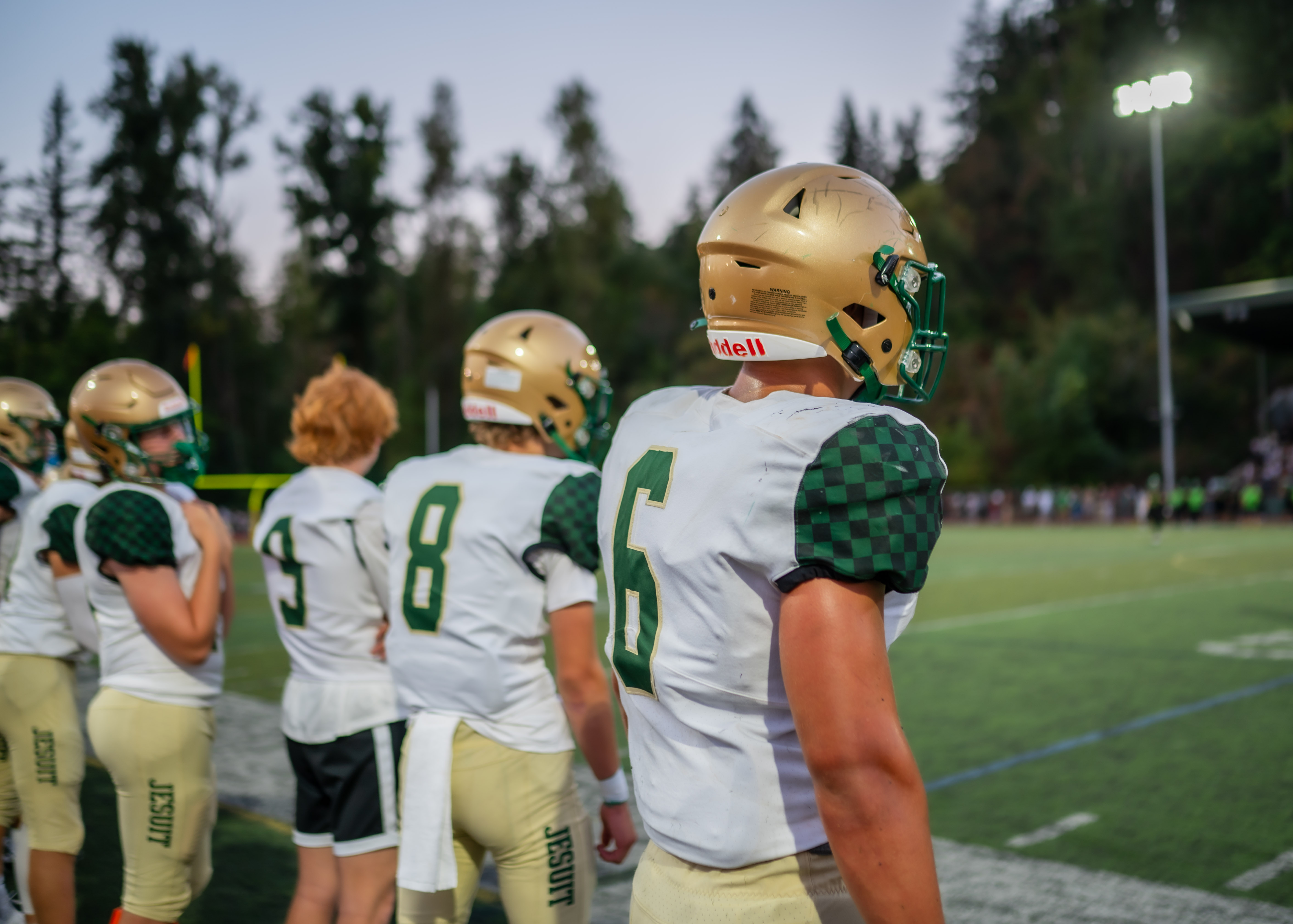 Oregon high school football: West Linn Lions vs Jesuit Crusaders ...