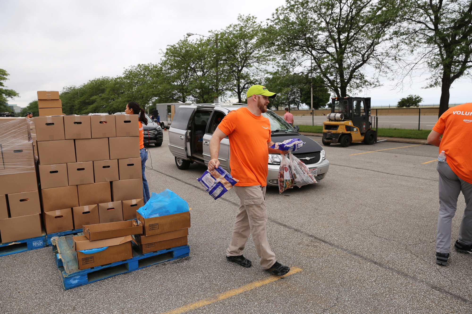 Food bank food distribution at Muni lot - cleveland.com