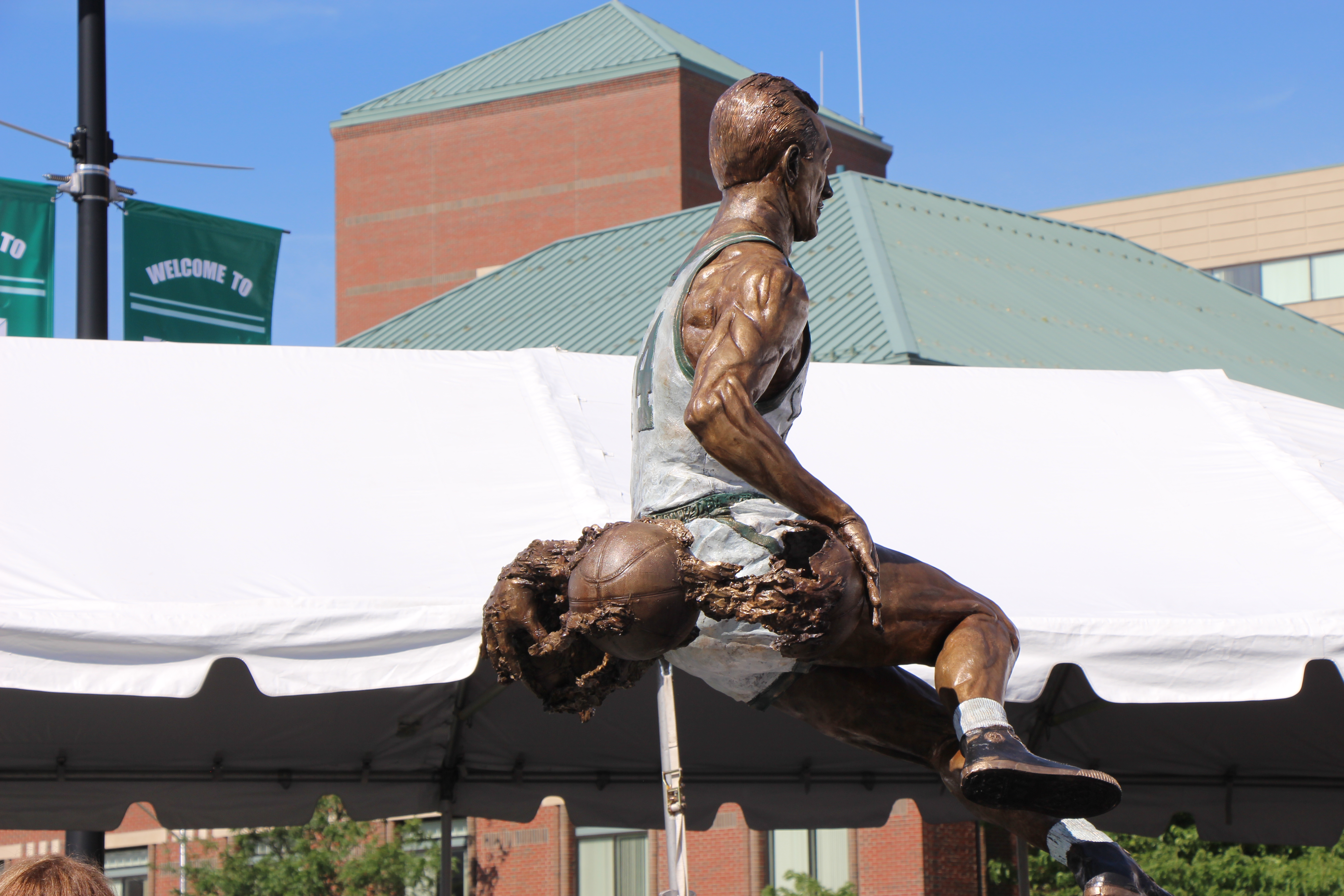 Boston Celtics legend Bob Cousy honored with a statue in Worcester ...